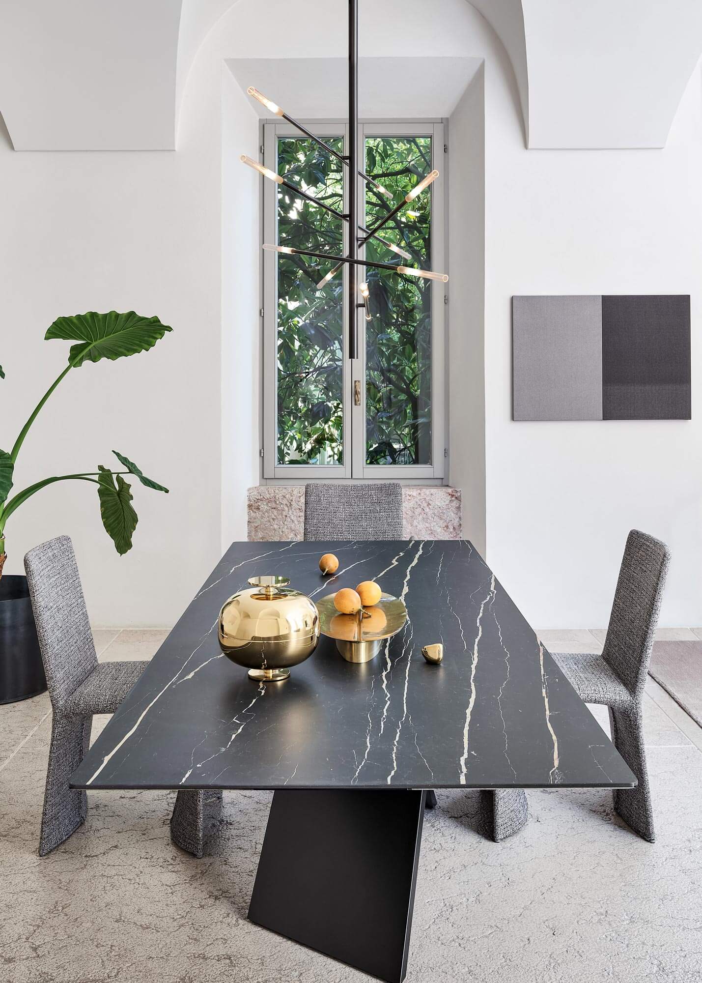 AX Table - Italian Designer & Luxury Furniture at Cassoni