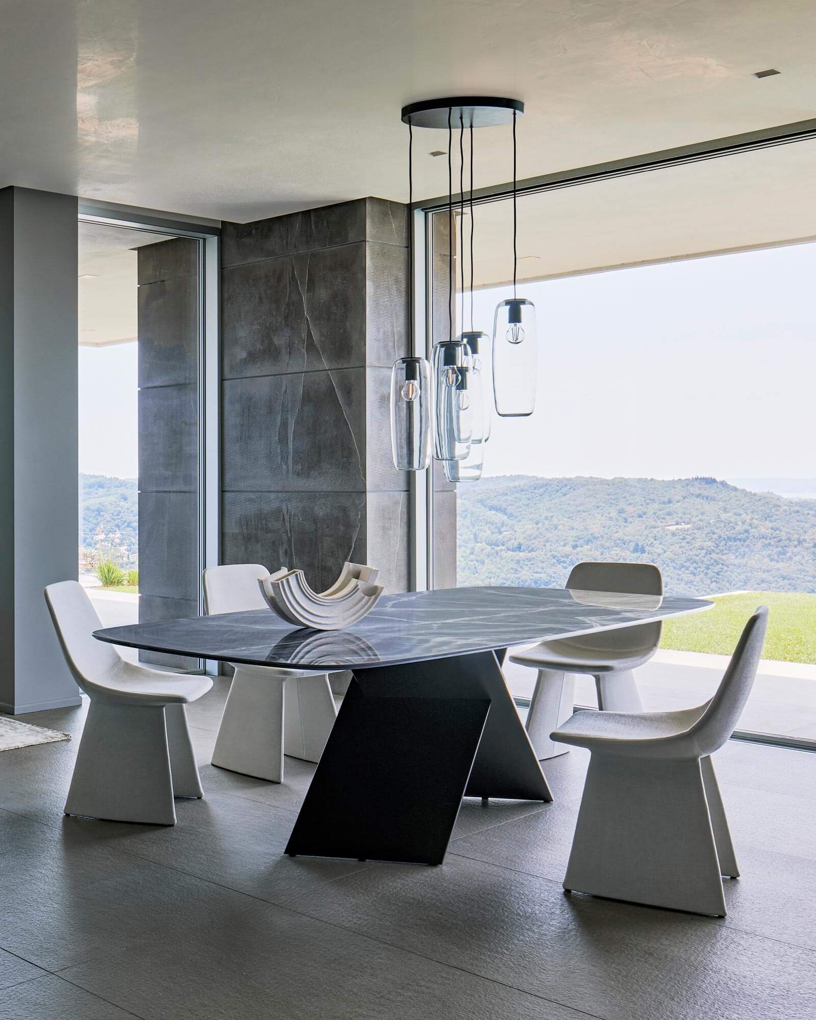 AX Table - Italian Designer & Luxury Furniture at Cassoni