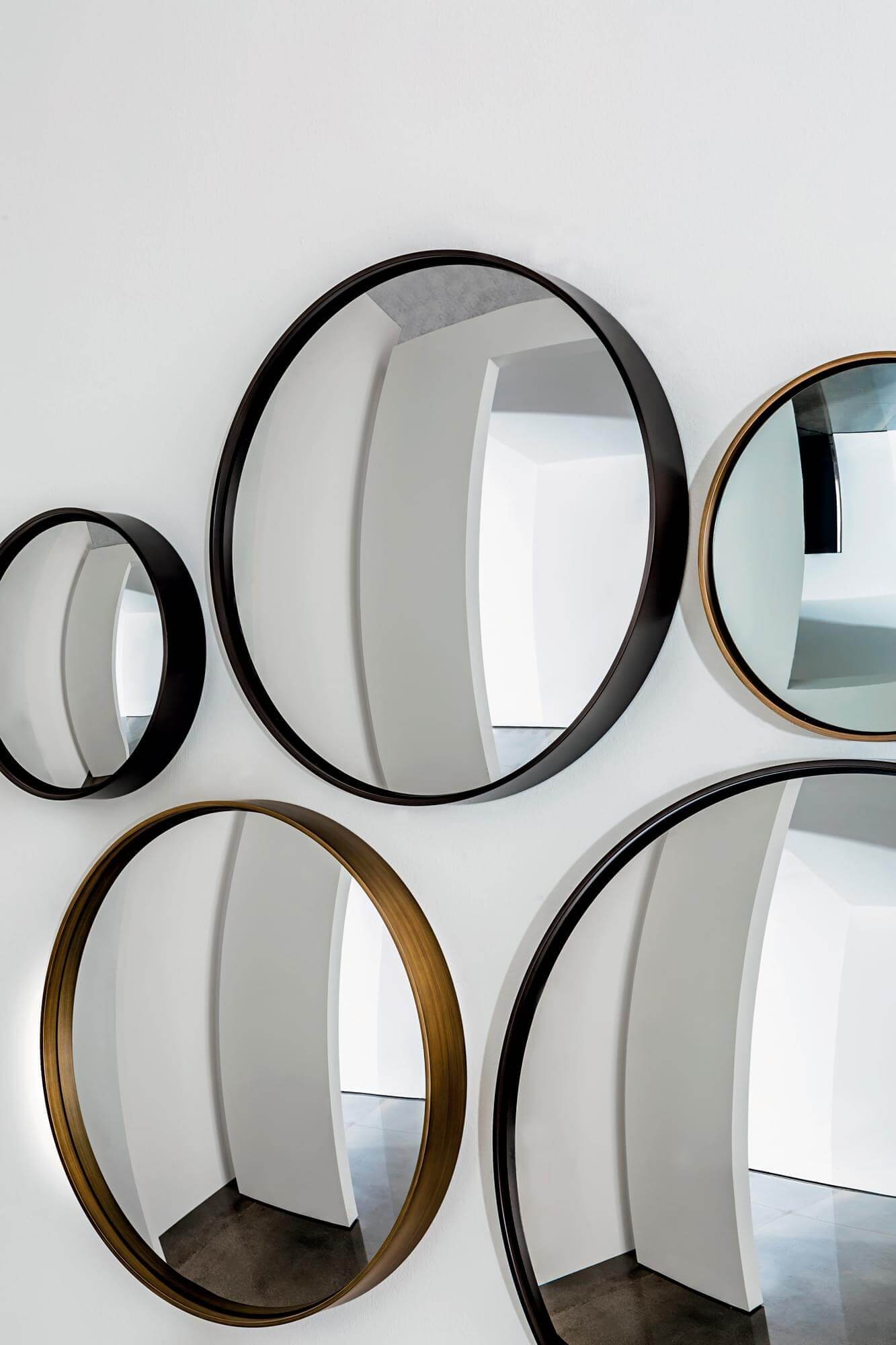 Sail Mirror by Sovet Italia | Cassoni