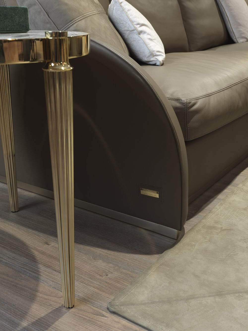 Felix Side Table by Longhi | Cassoni