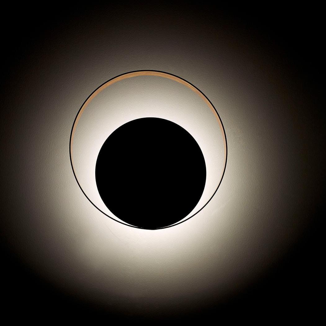 Circle Wall Lamp by VENICEM | Cassoni