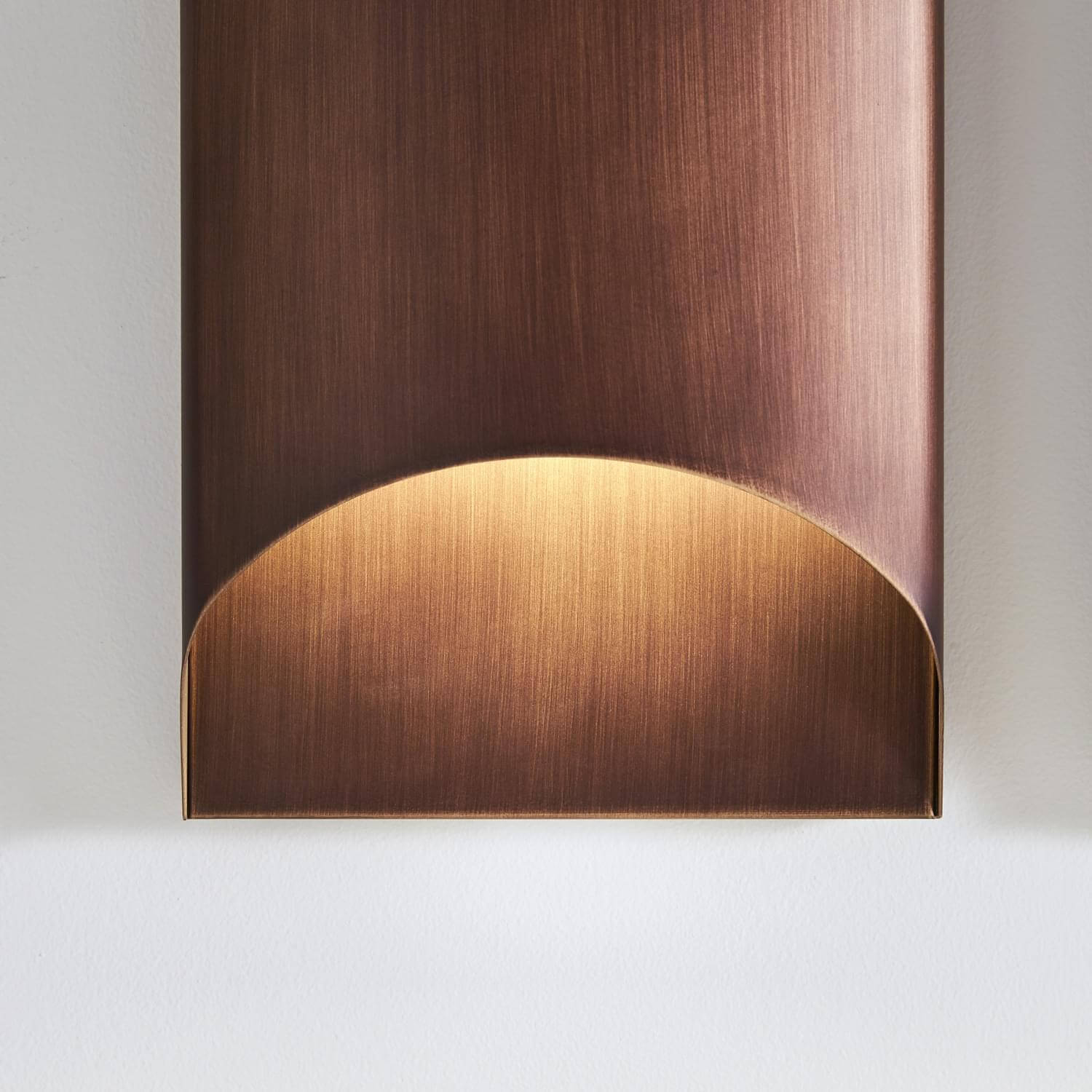 Aprile Wall Lamp by Penta | Cassoni