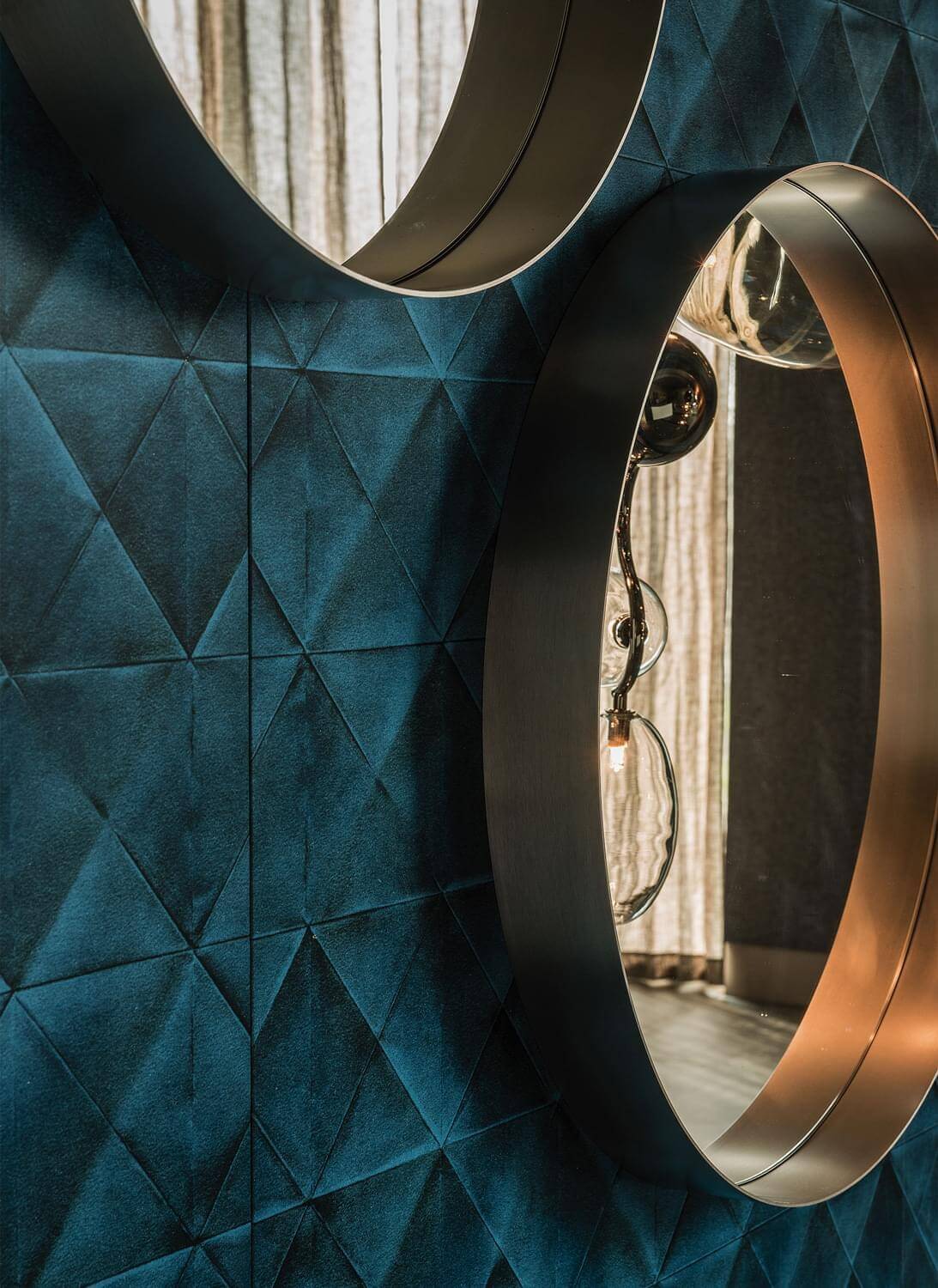 Wish Mirror by Cattelan Italia | Cassoni