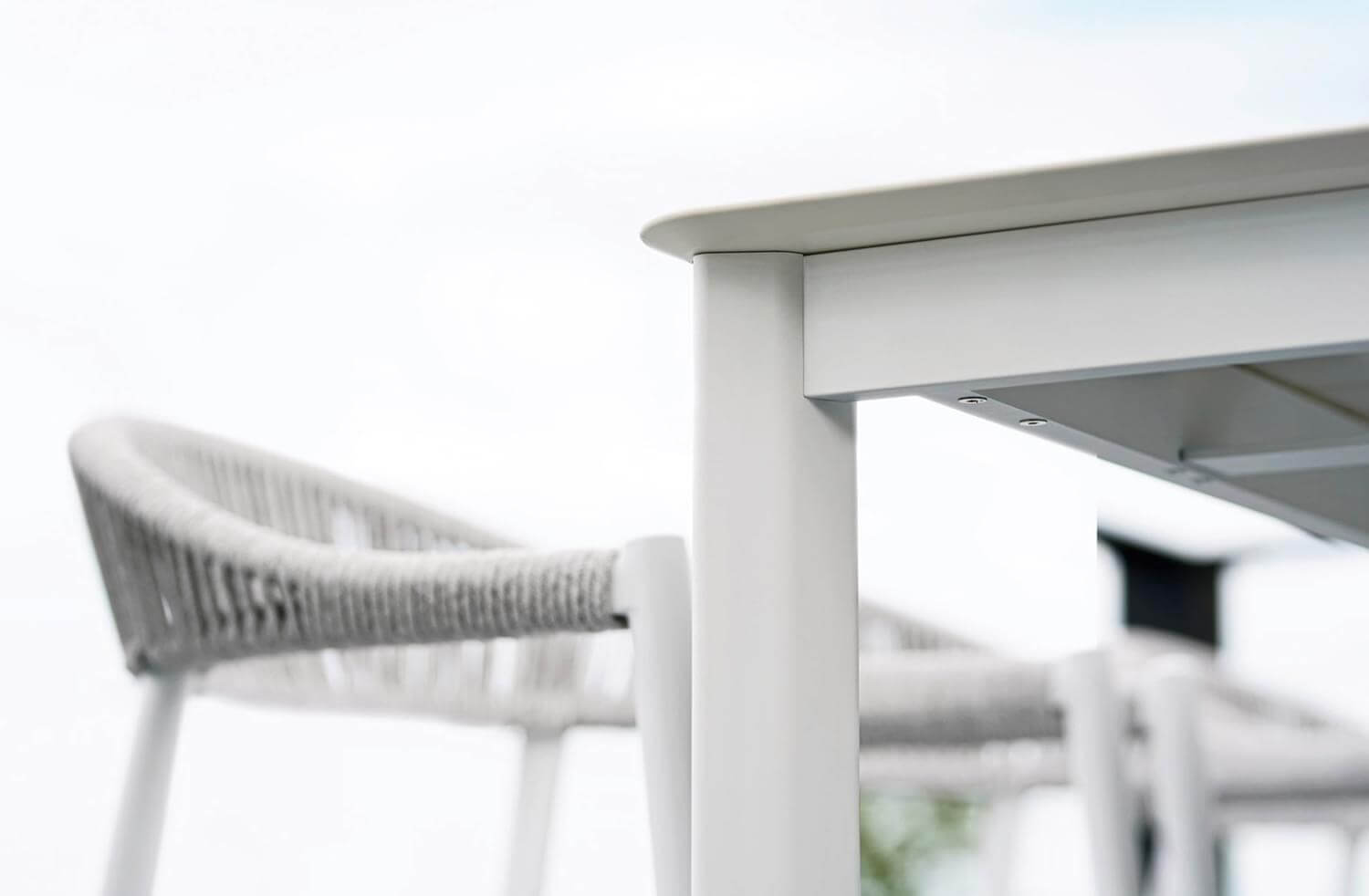 System Table by Varaschin | Cassoni