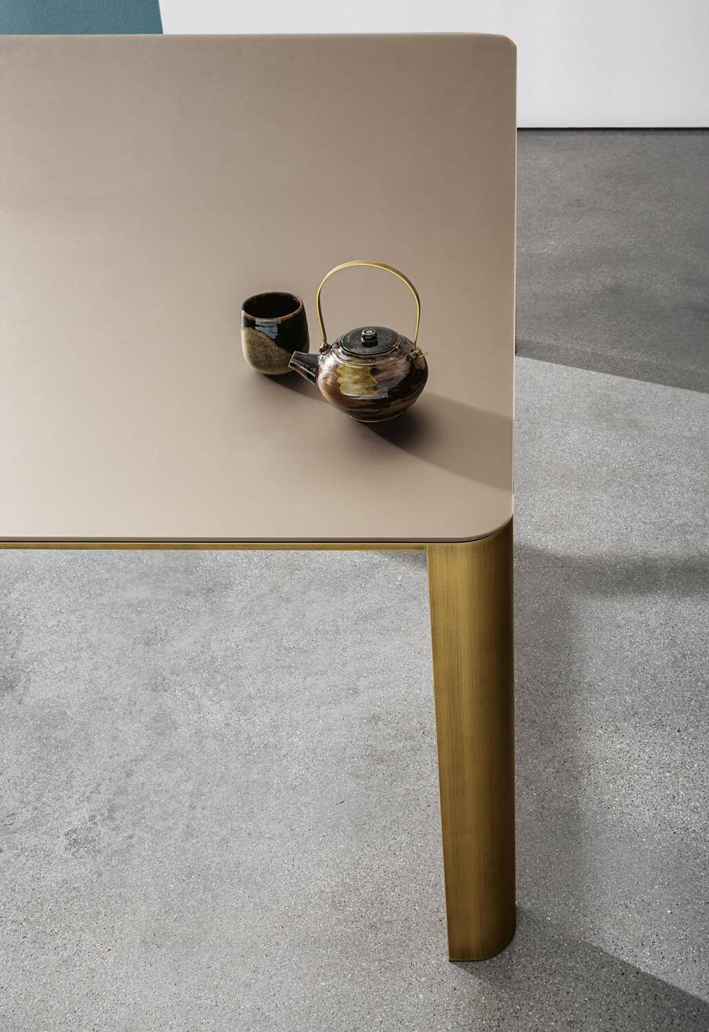 Kodo Table by Sovet Italia | Cassoni