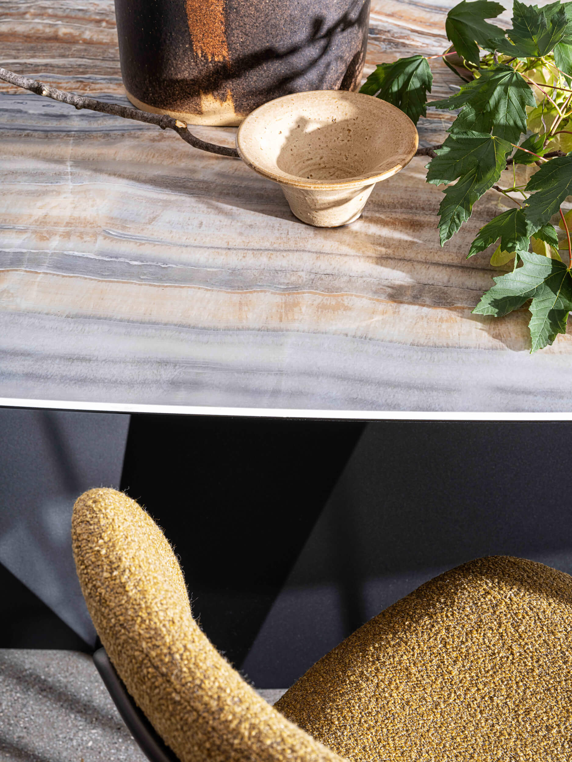 GranDeod Shaped Table by Sovet Italia | Cassoni
