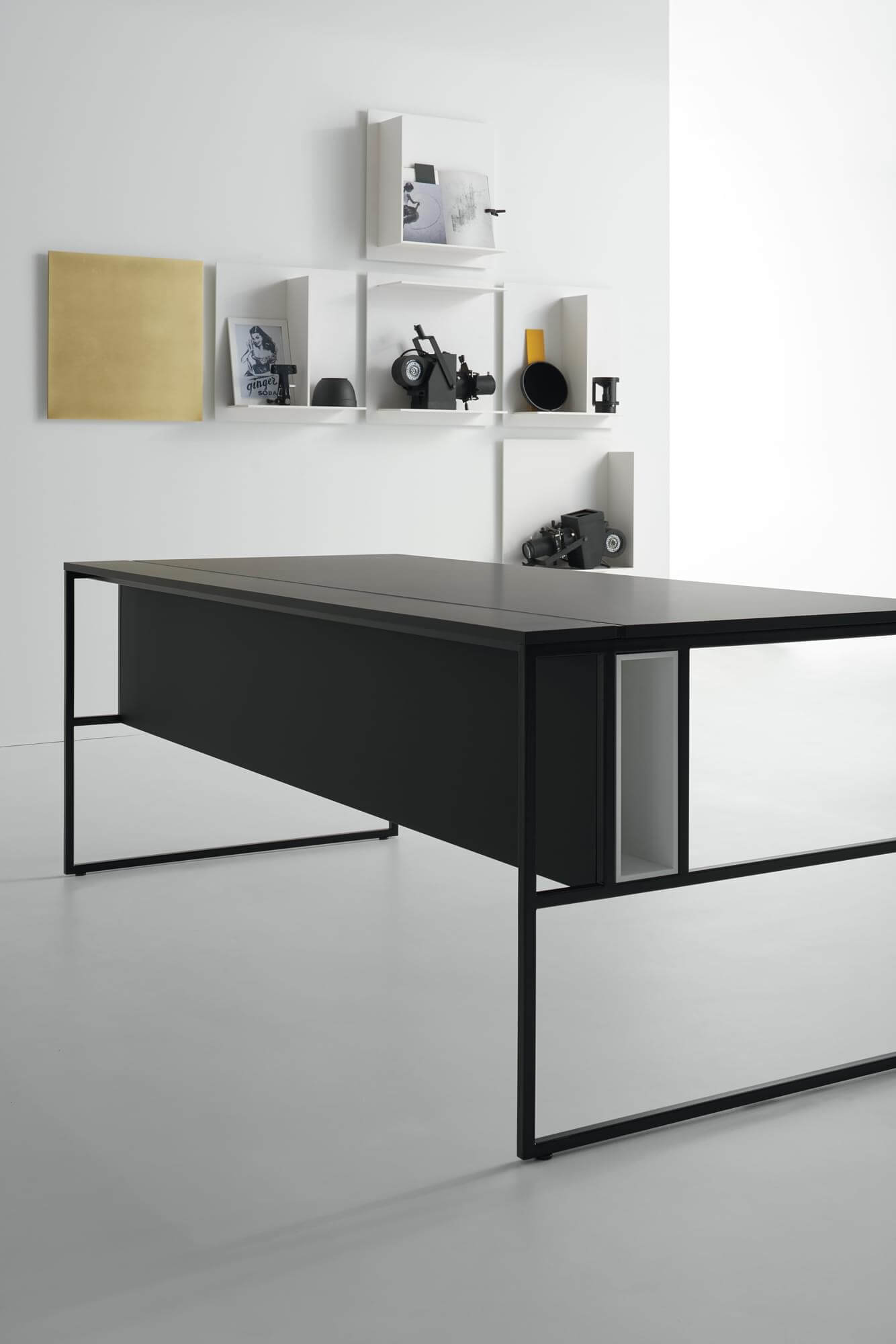 20.Venti Desk by MDF Italia | Cassoni
