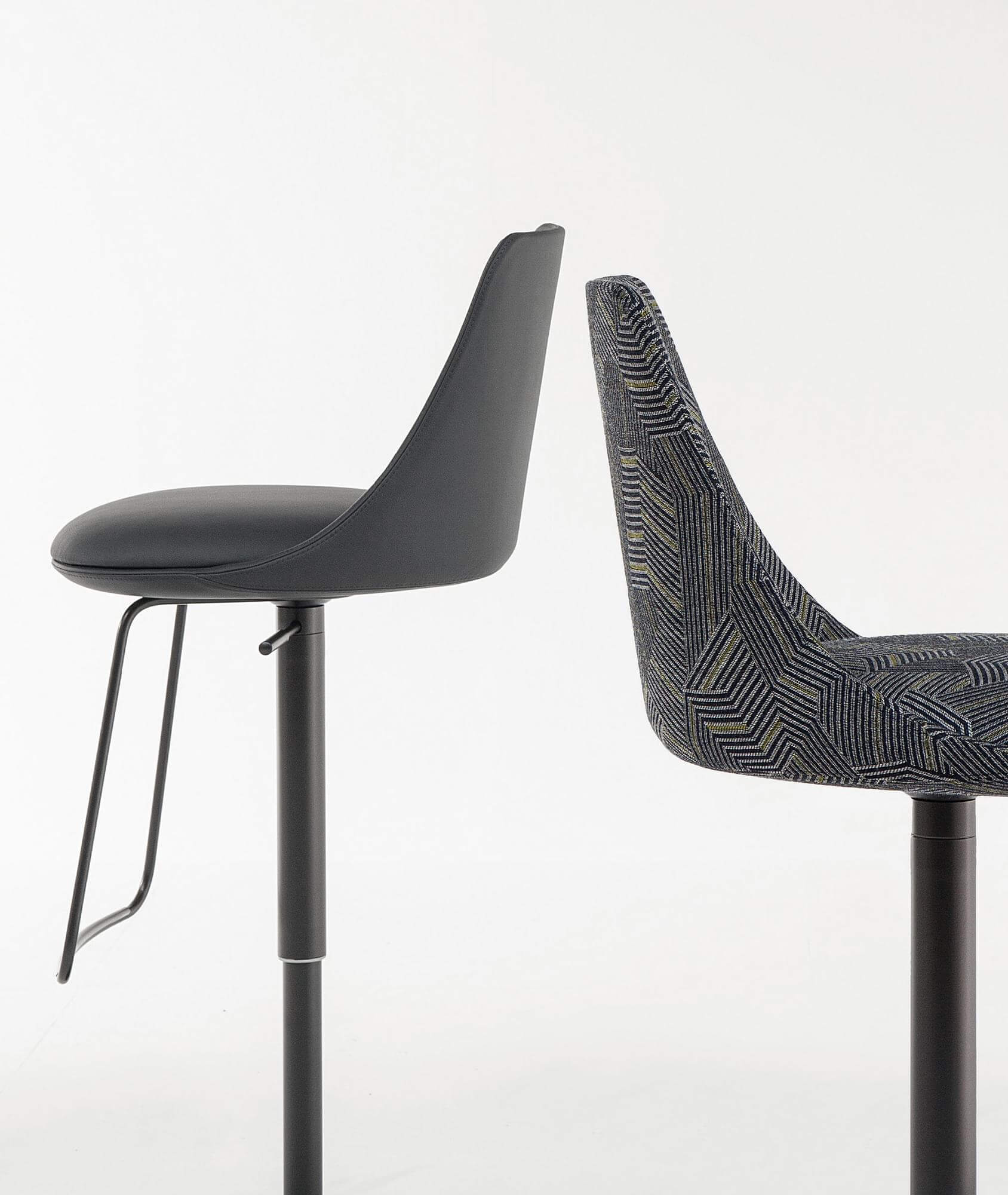 Itala Too Stool by Bonaldo | Cassoni