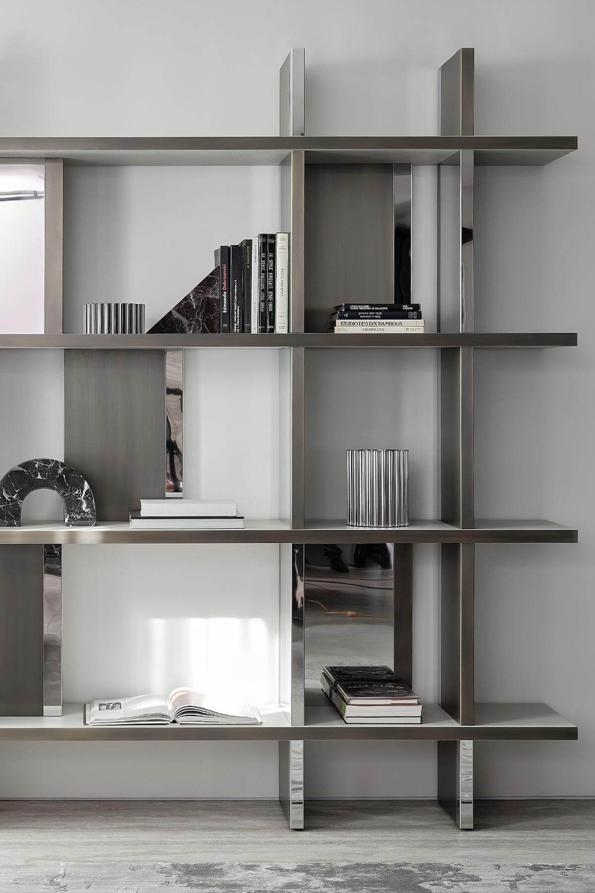 Asia High Bookcase by Rugiano | Cassoni