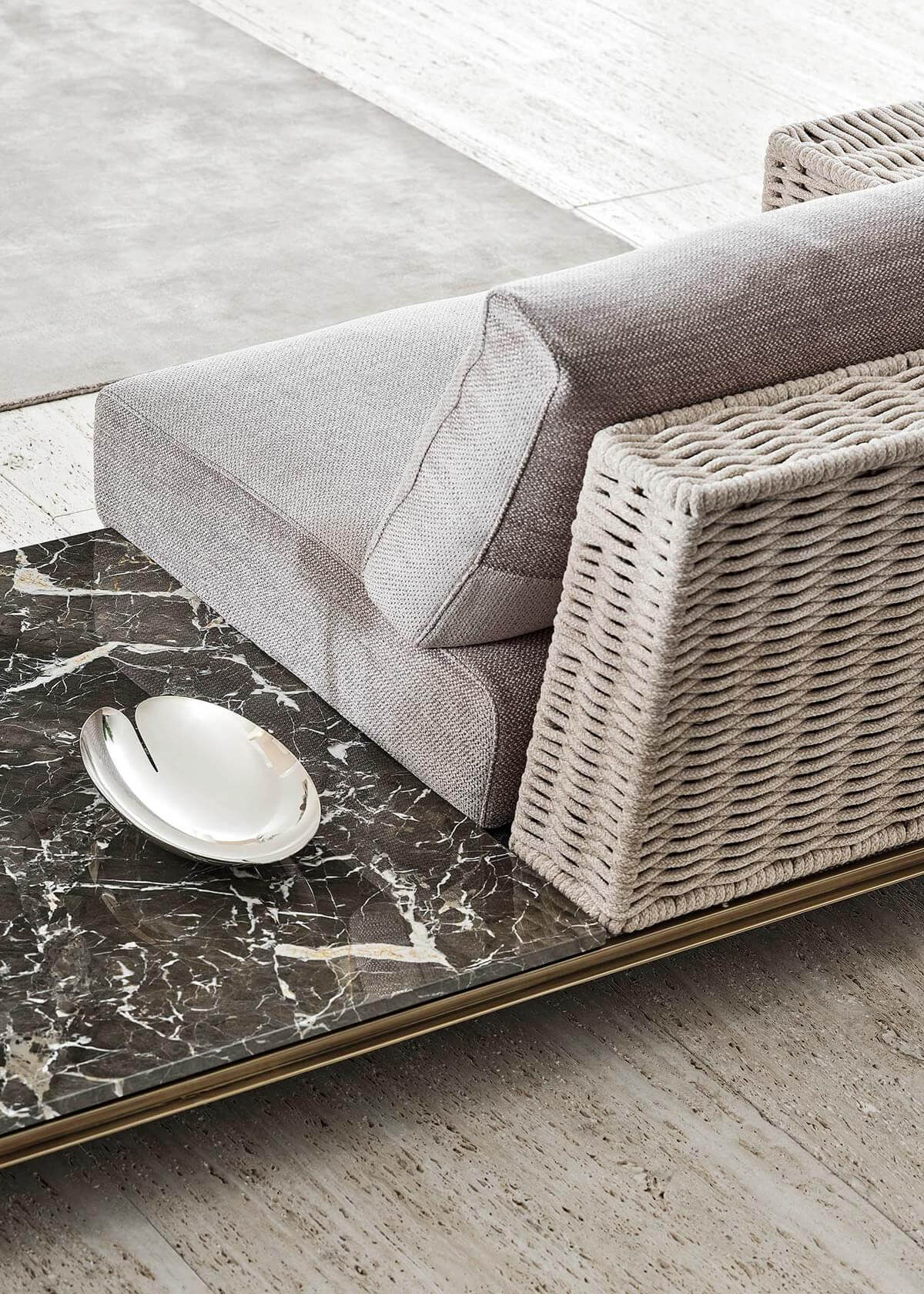 Memphis Sofa by Rugiano | Cassoni