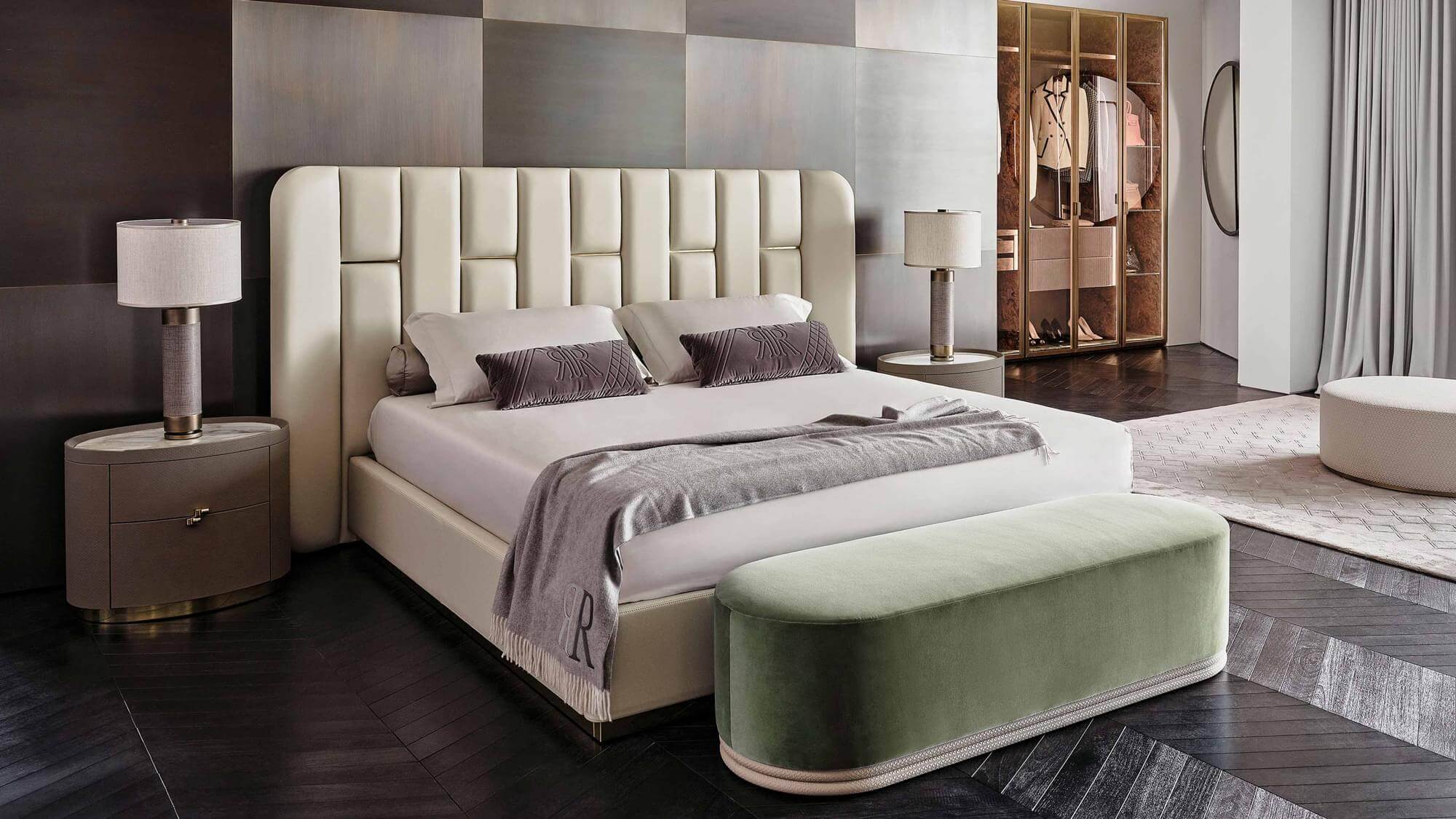 Victoria Bed by Rugiano | Cassoni
