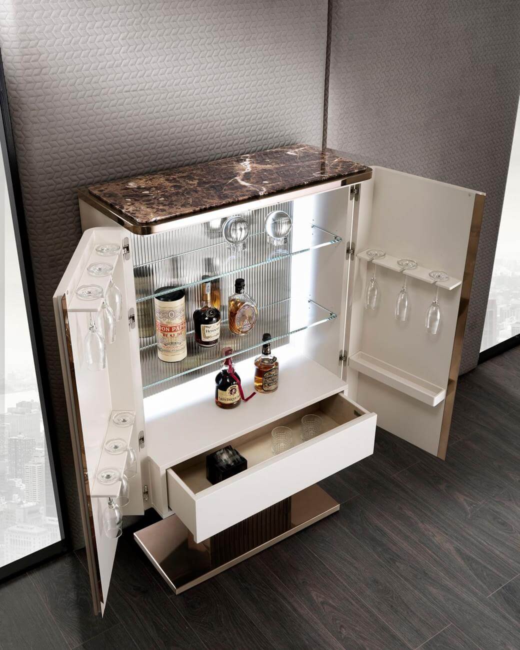 Elite Bar Cabinet by DV Home Collection | Cassoni