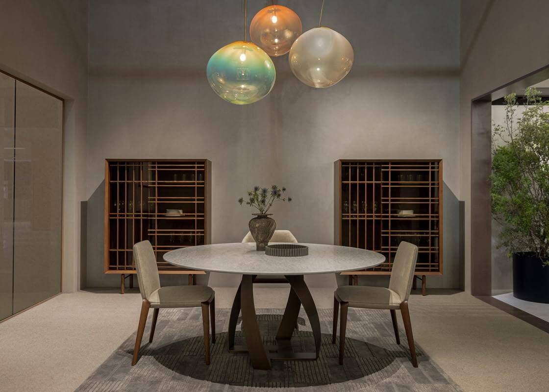 Splendid Hiru Chair - Italian Designer & Luxury Furniture at Cassoni