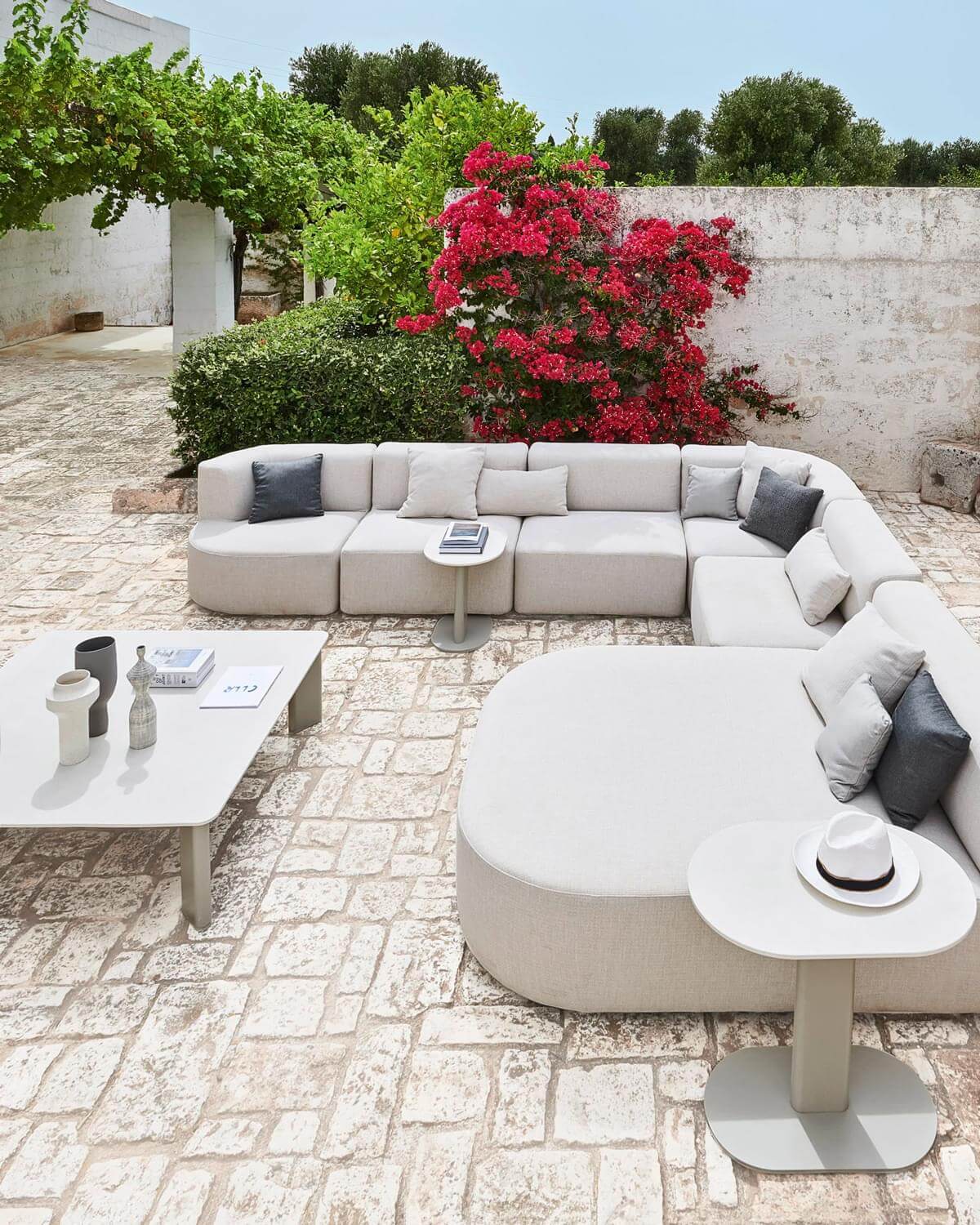 Refined Plinto Coffee Table- Italian Designer & Luxury Outdoor ...