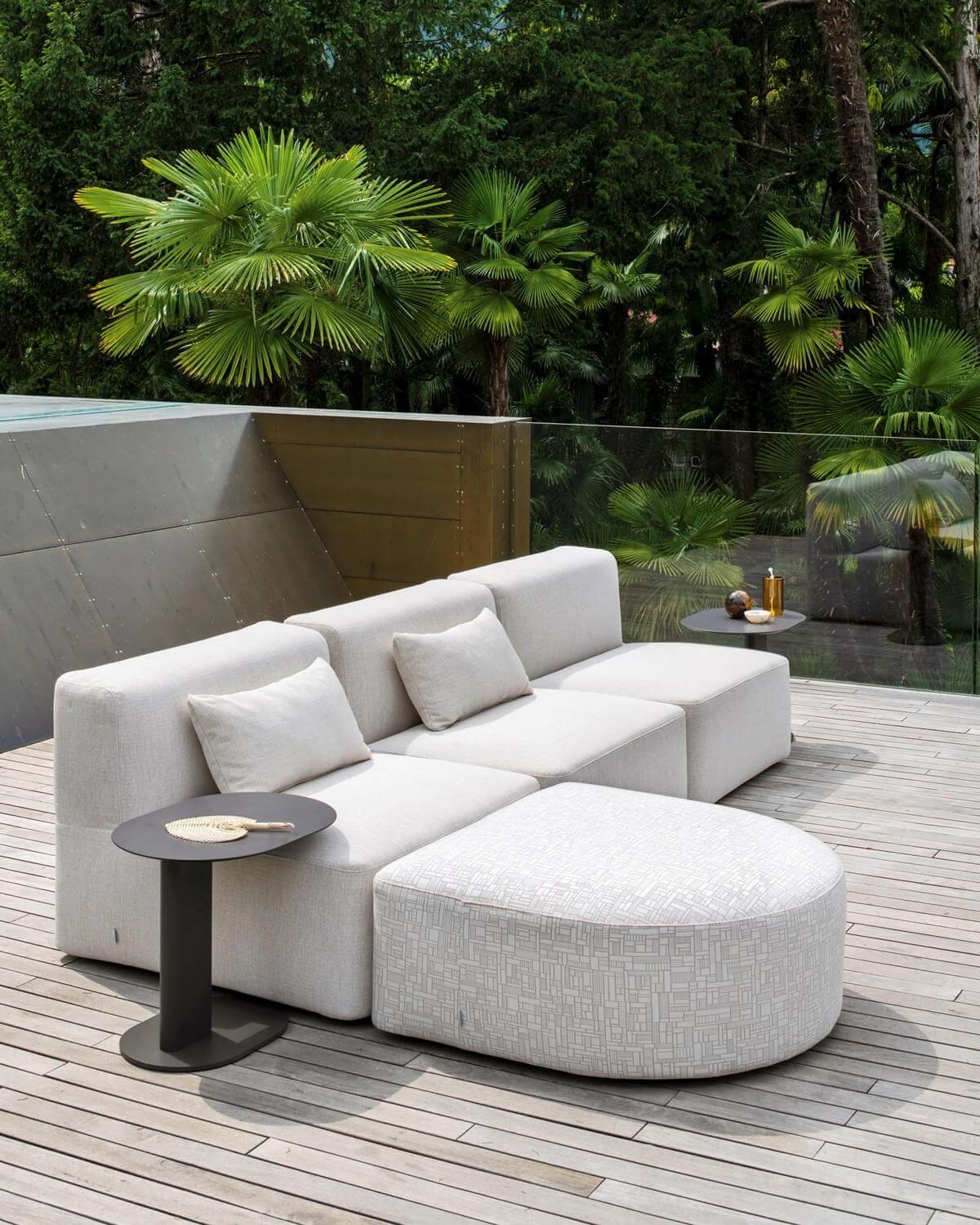 Plinto Side Table by Varaschin | Cassoni