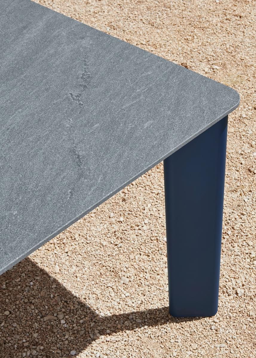 Sophisticated Plinto Table- Italian Designer & Luxury Outdoor Furniture ...
