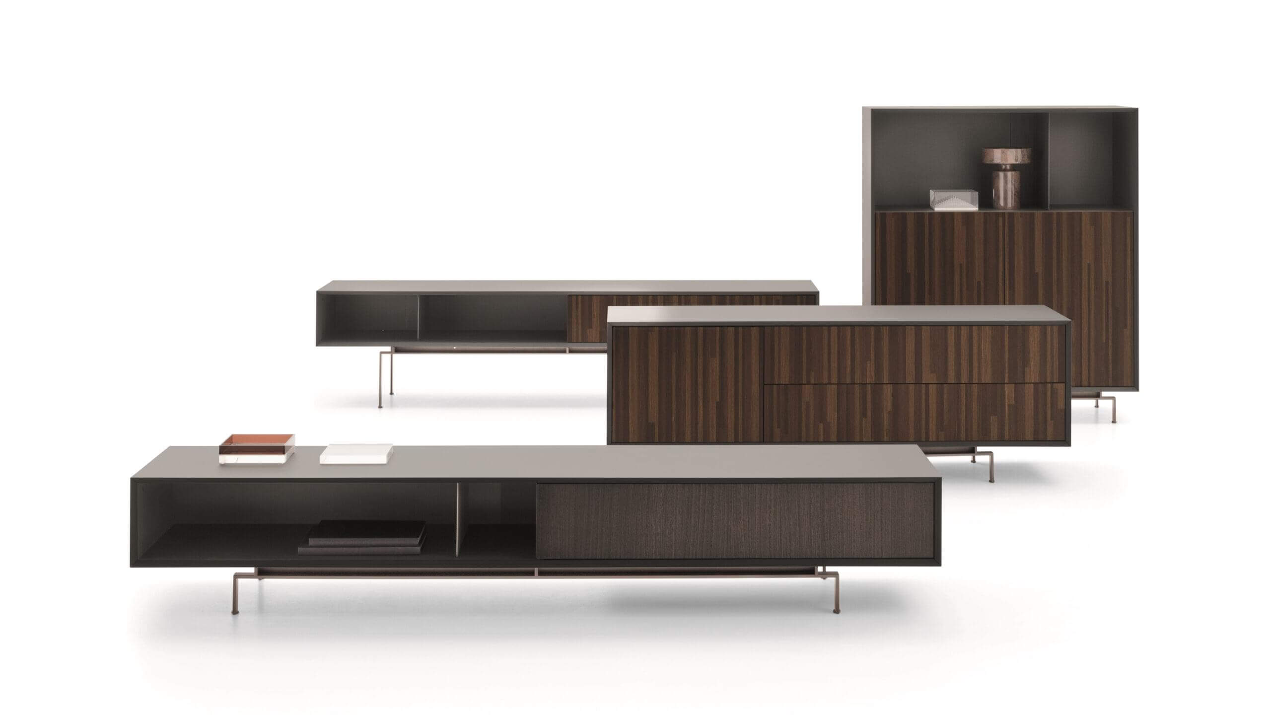 Eric Console With Mirror by Ditre Italia | Cassoni