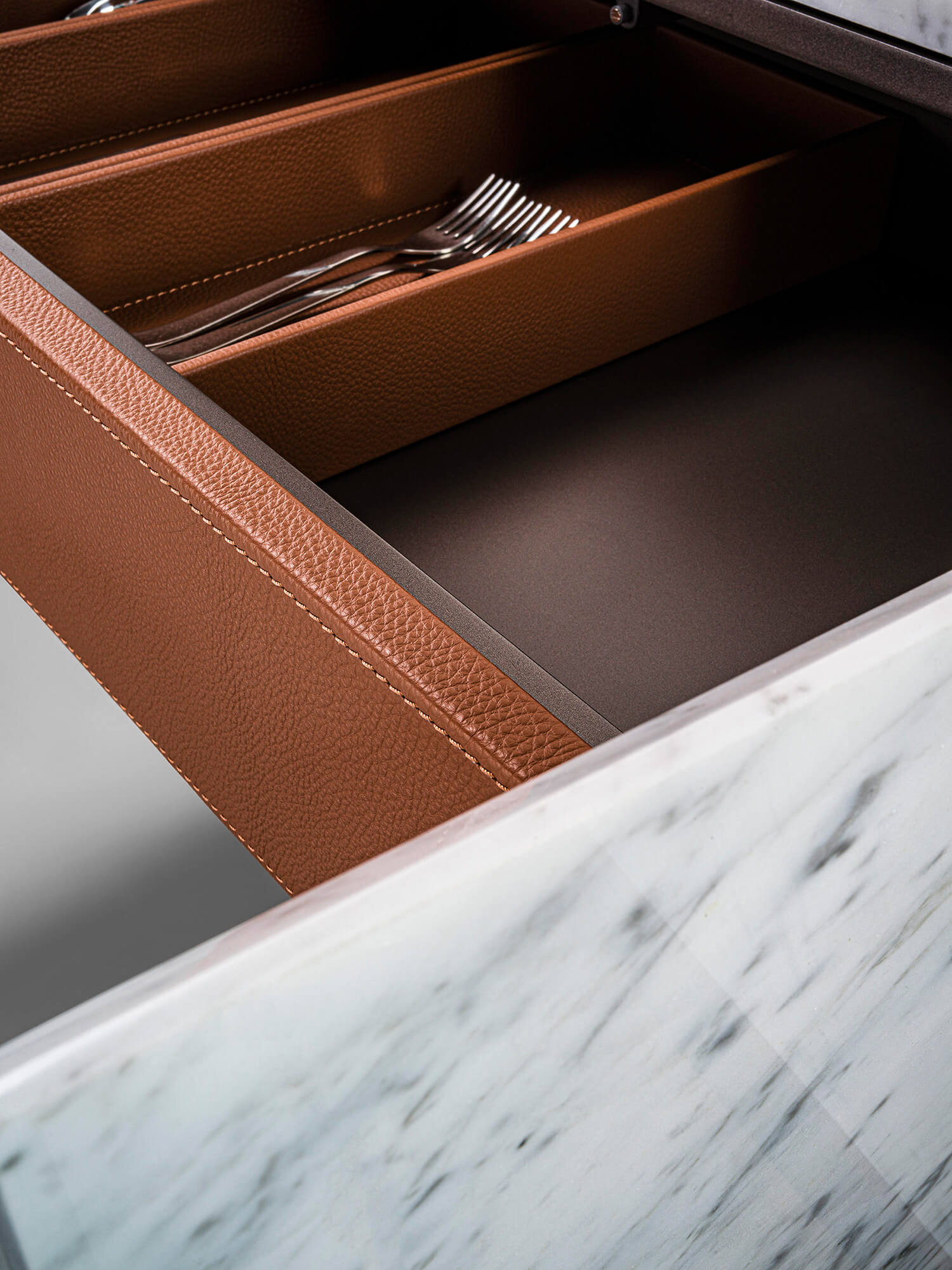 Concord Sideboard by Longhi | Cassoni