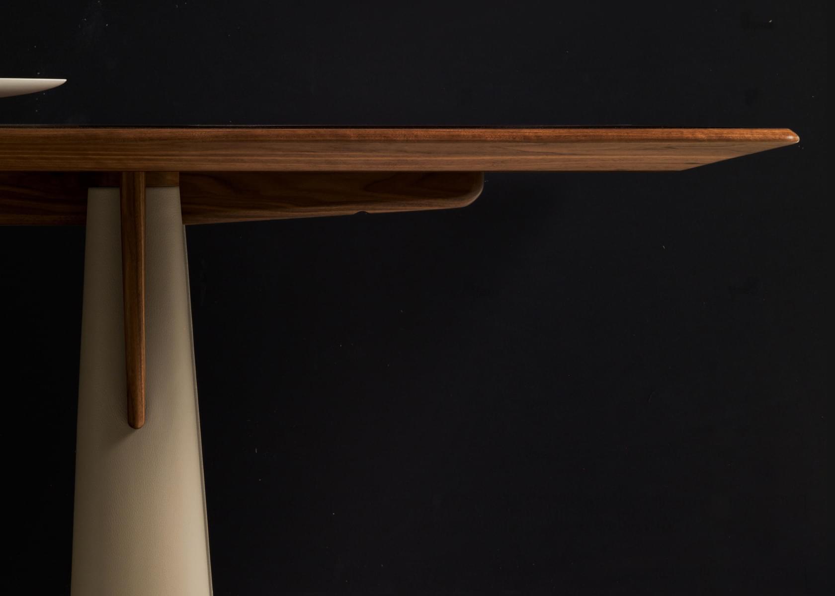 High-End Fang Table - Italian Designer & Luxury Furniture at Cassoni