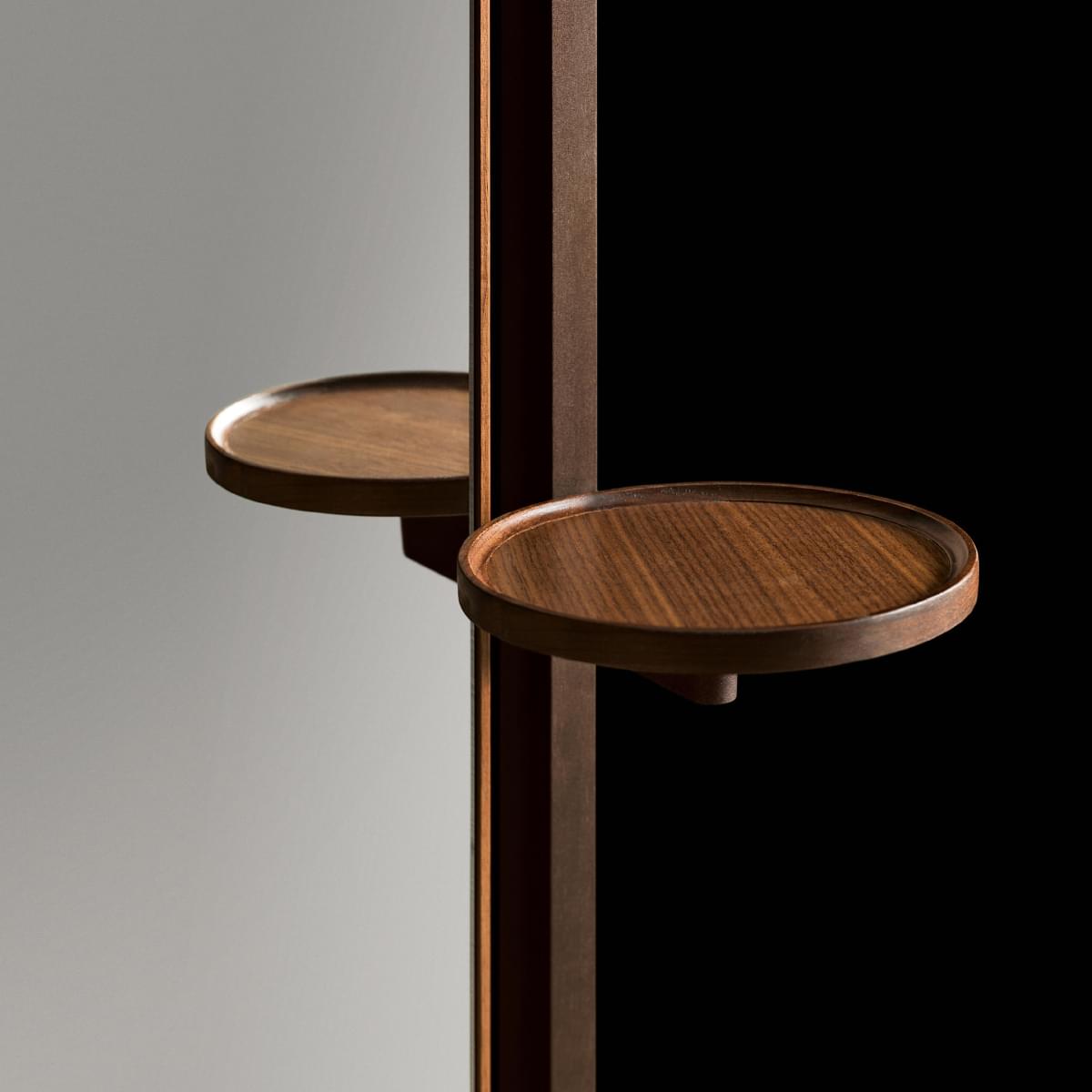 Narcisse Mirror by Giorgetti | Cassoni