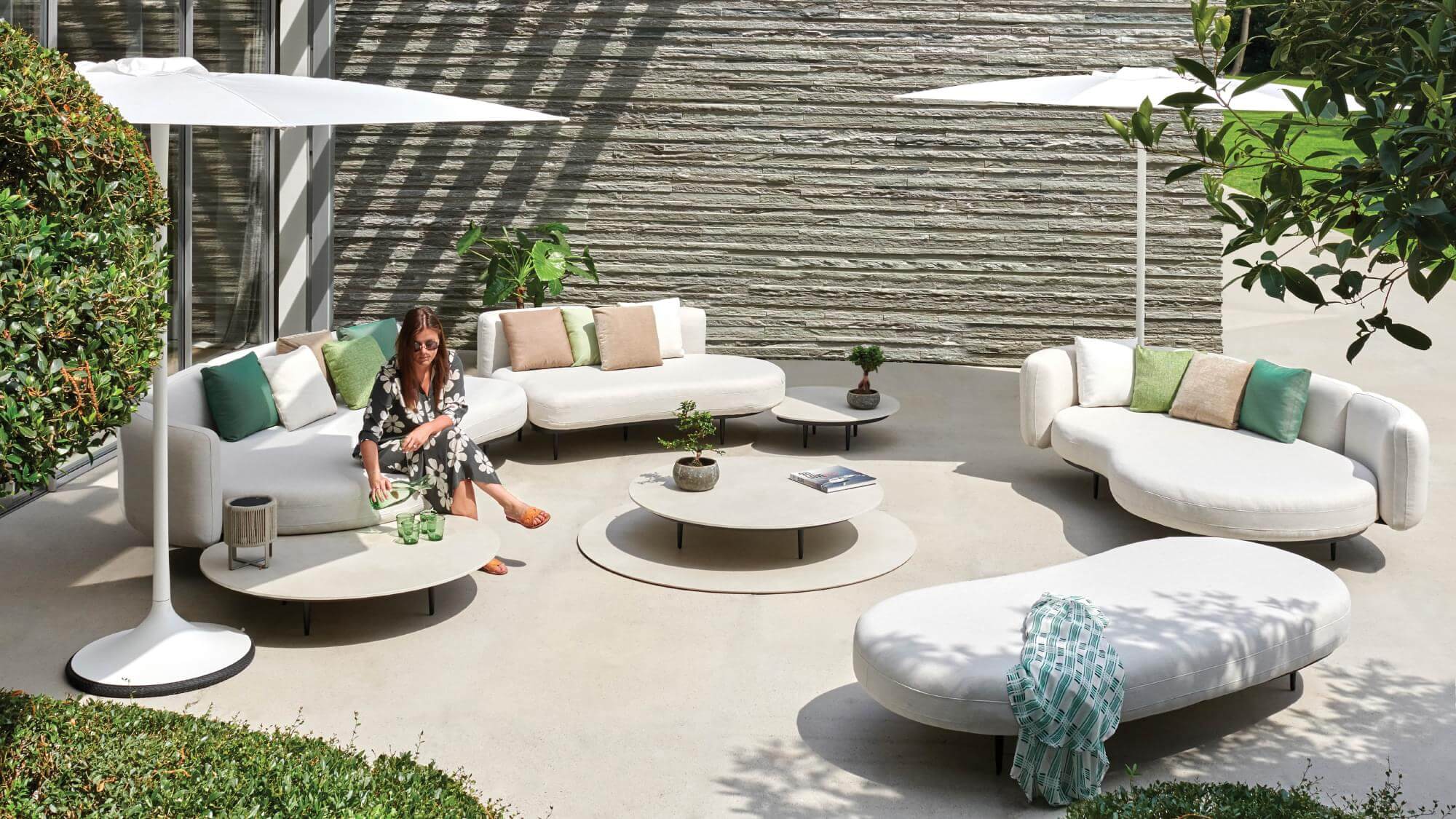 Organix Lounge Coffee Table/Side Table by Royal Botania | Cassoni