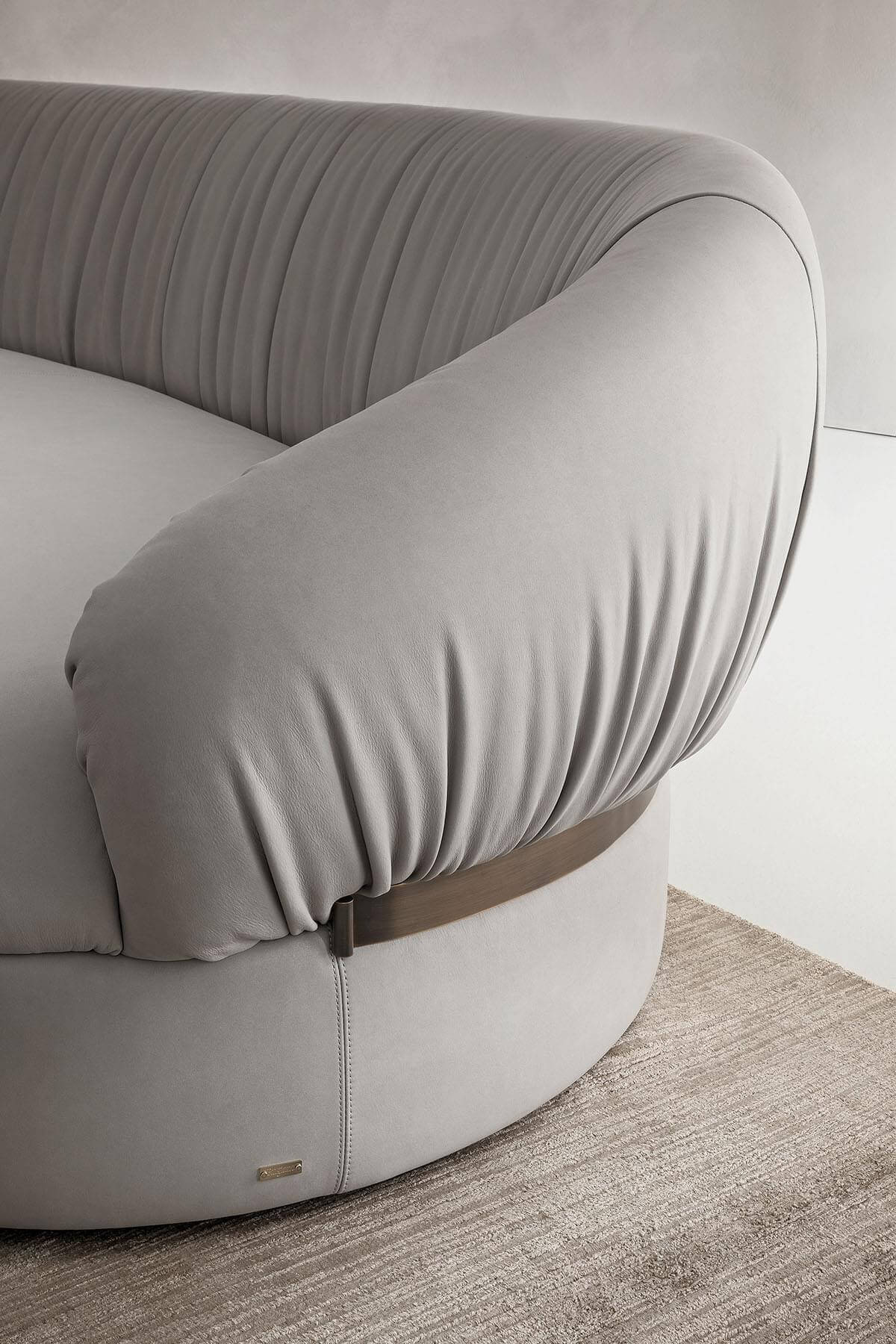 Fandango Sofa by Rugiano | Cassoni