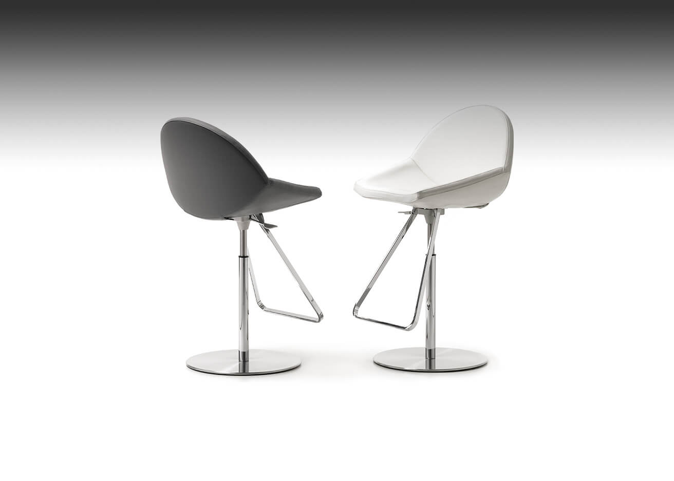 Kiss Stool by Cattelan Italia | Cassoni