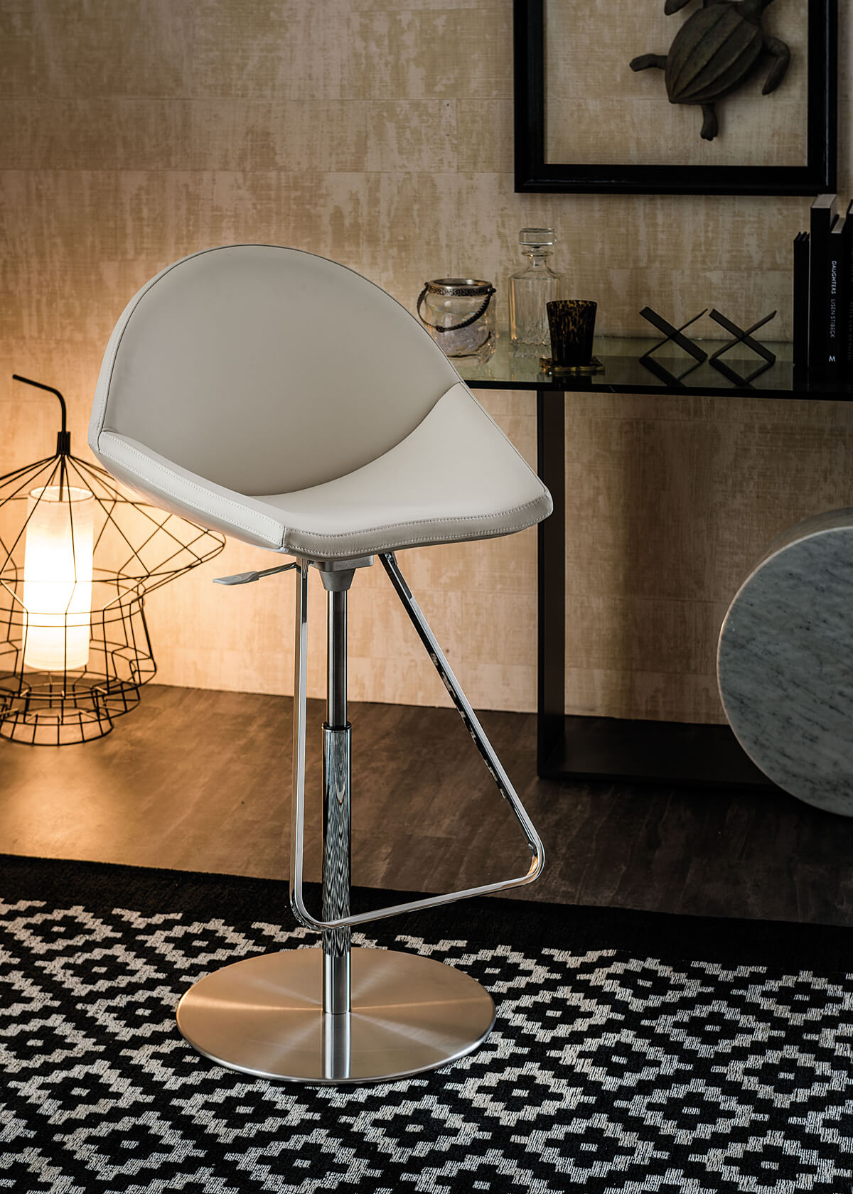 Kiss Stool by Cattelan Italia | Cassoni
