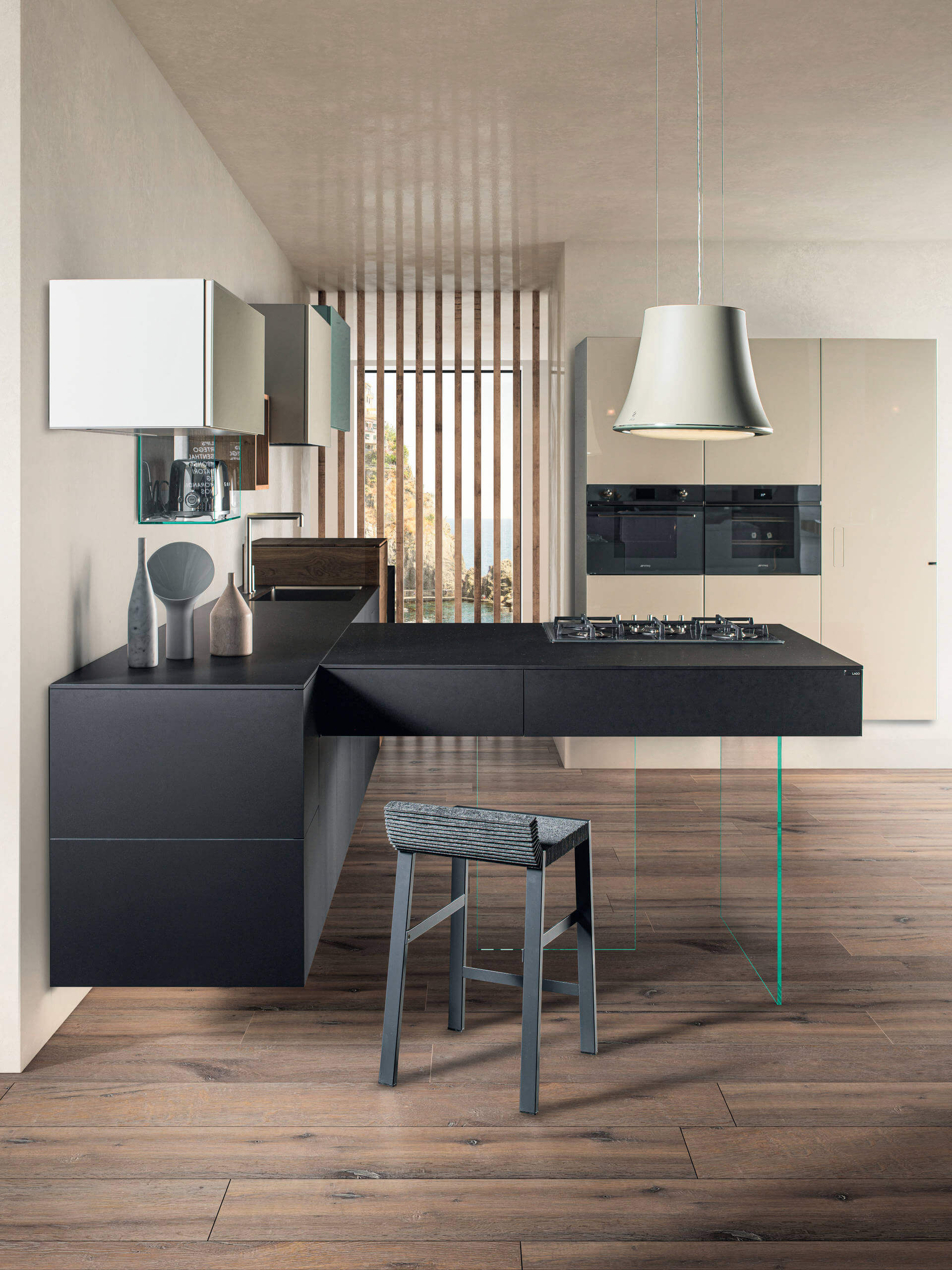 Steps Stool by Lago | Cassoni
