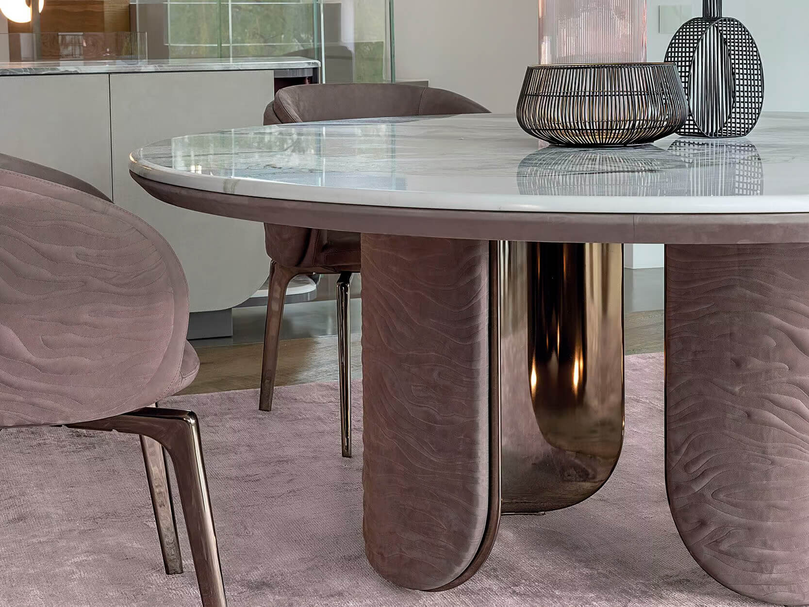 Wing Table — Cassoni