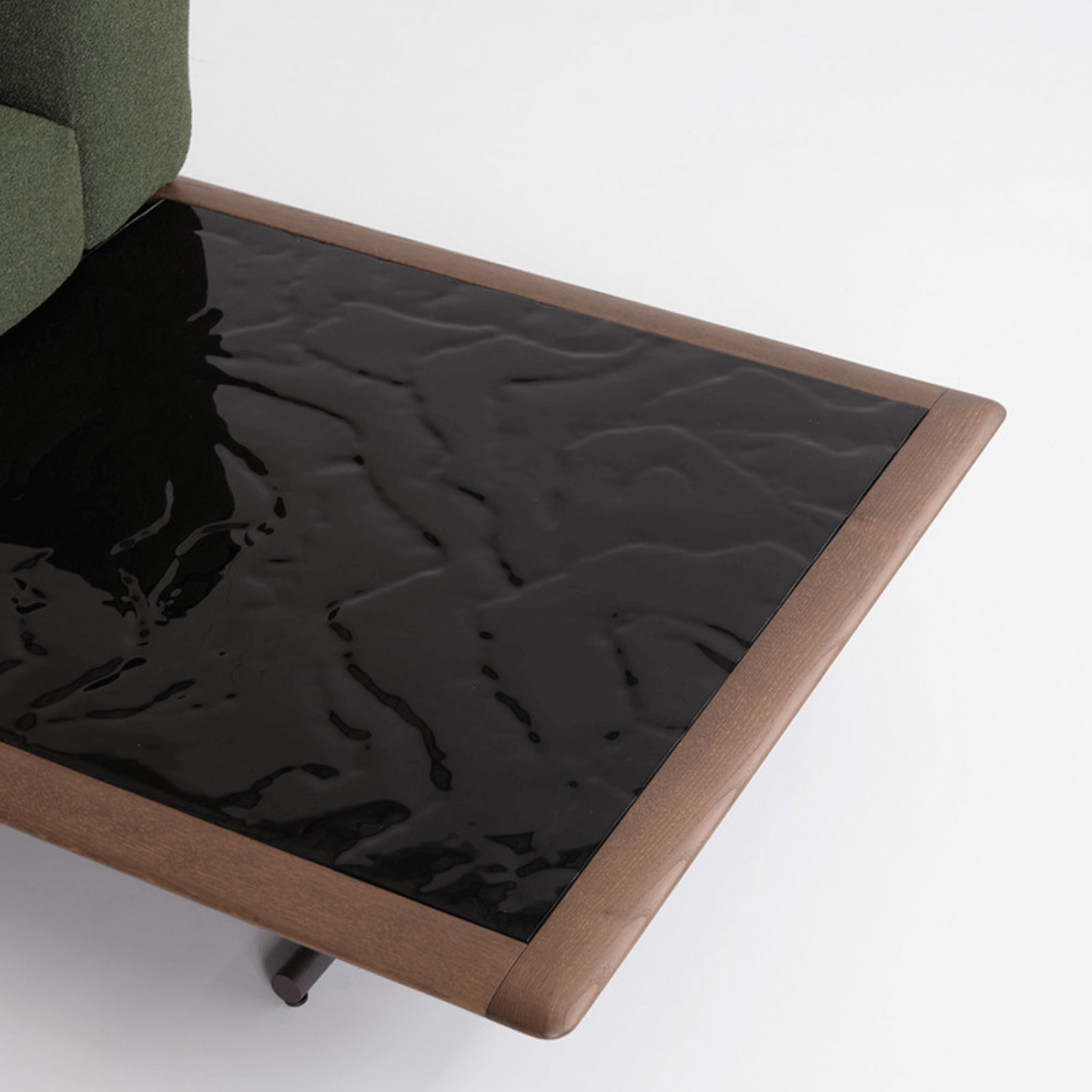 Graphic Sofas by Potocco | Cassoni