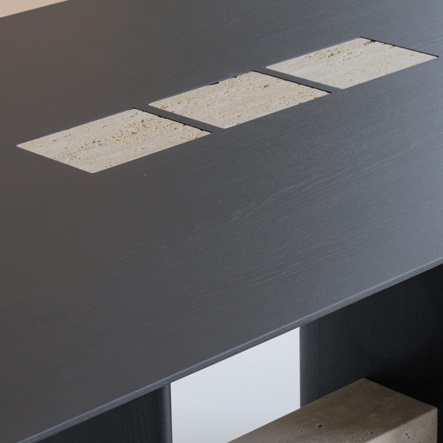 Syn Table — Cassoni