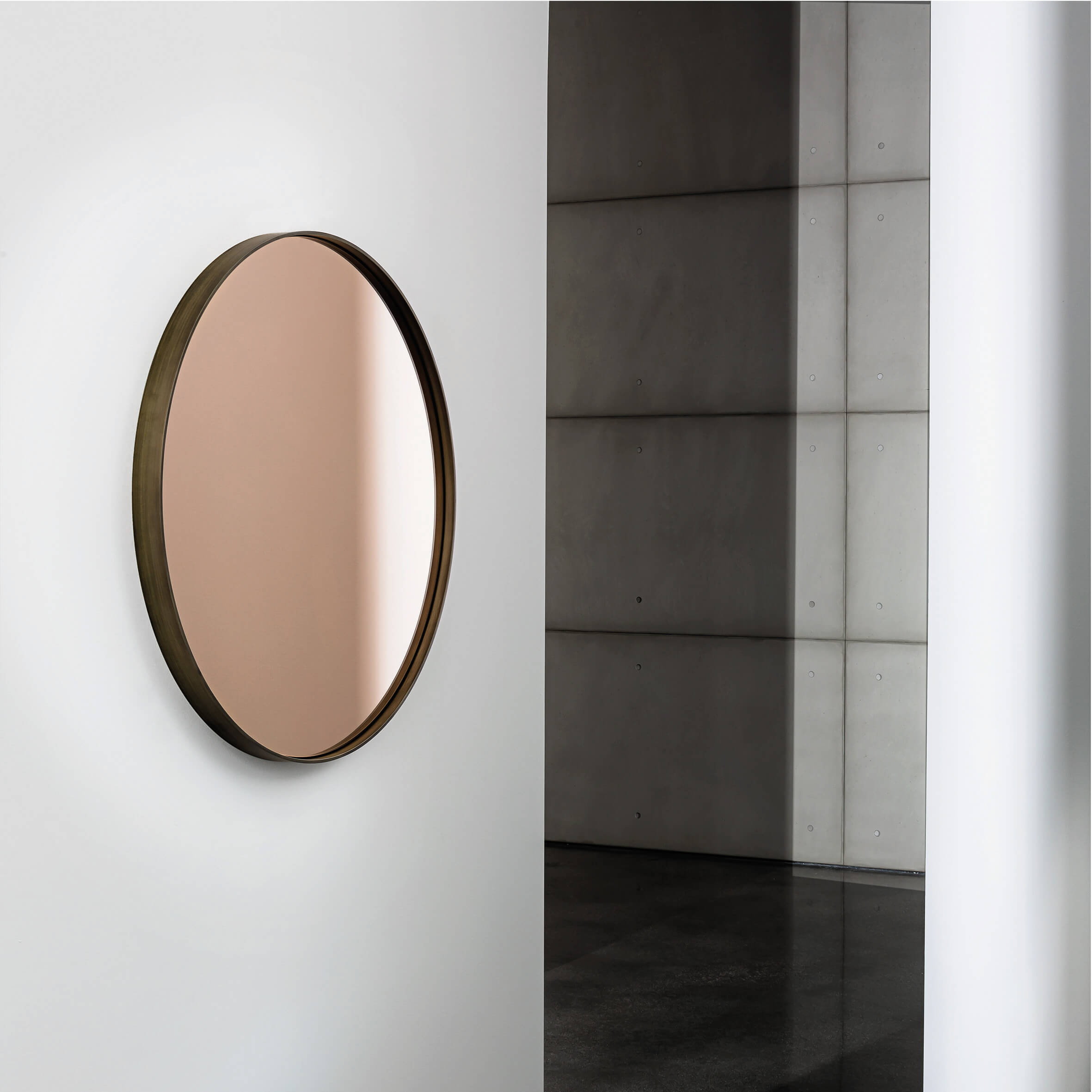 Visual Round Mirror - Italian Luxury Furniture at Cassoni