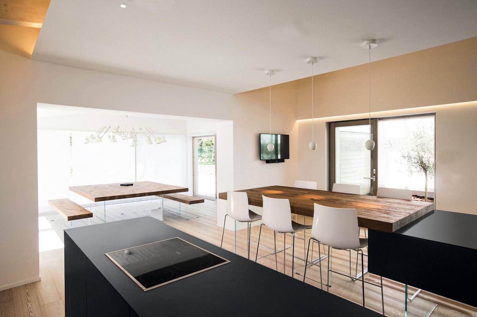 Refined Wooden Air Table - Italian Designer; Luxury Furniture at Cassoni