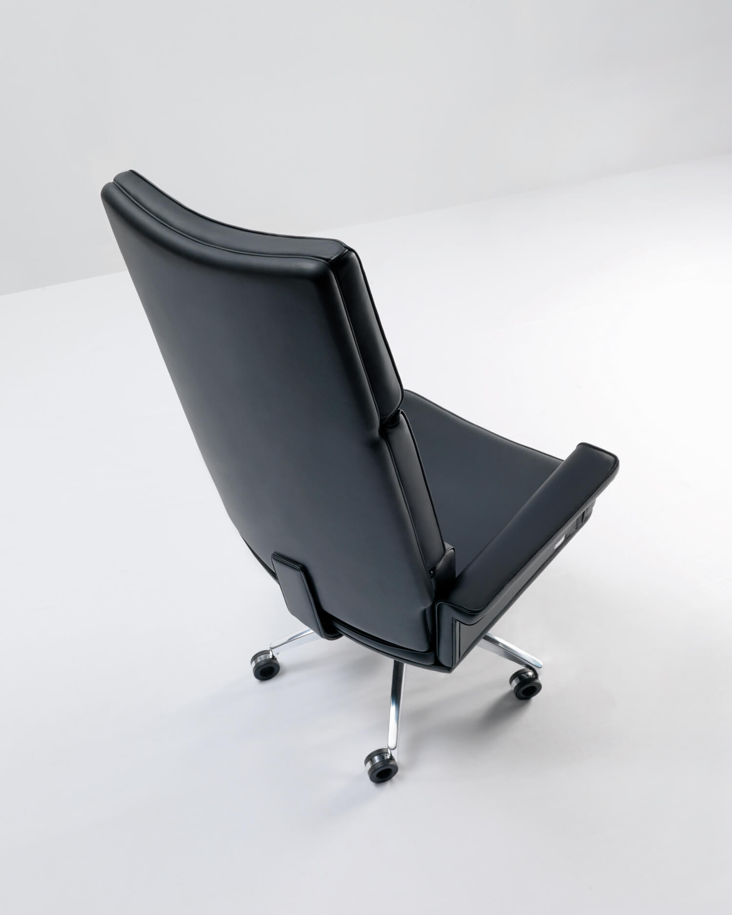 Tripla A Armchair by Mascheroni | Cassoni