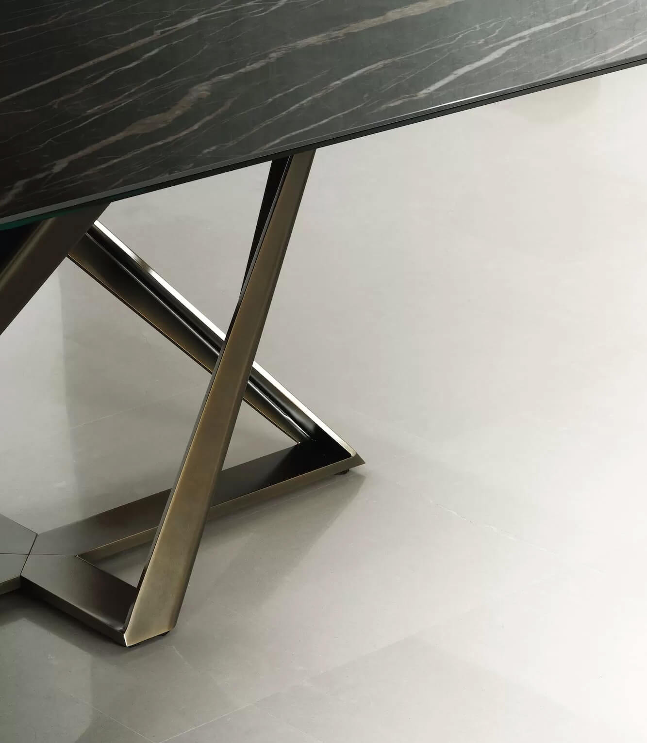 Millennium Rectangular Table by Bontempi | Cassoni