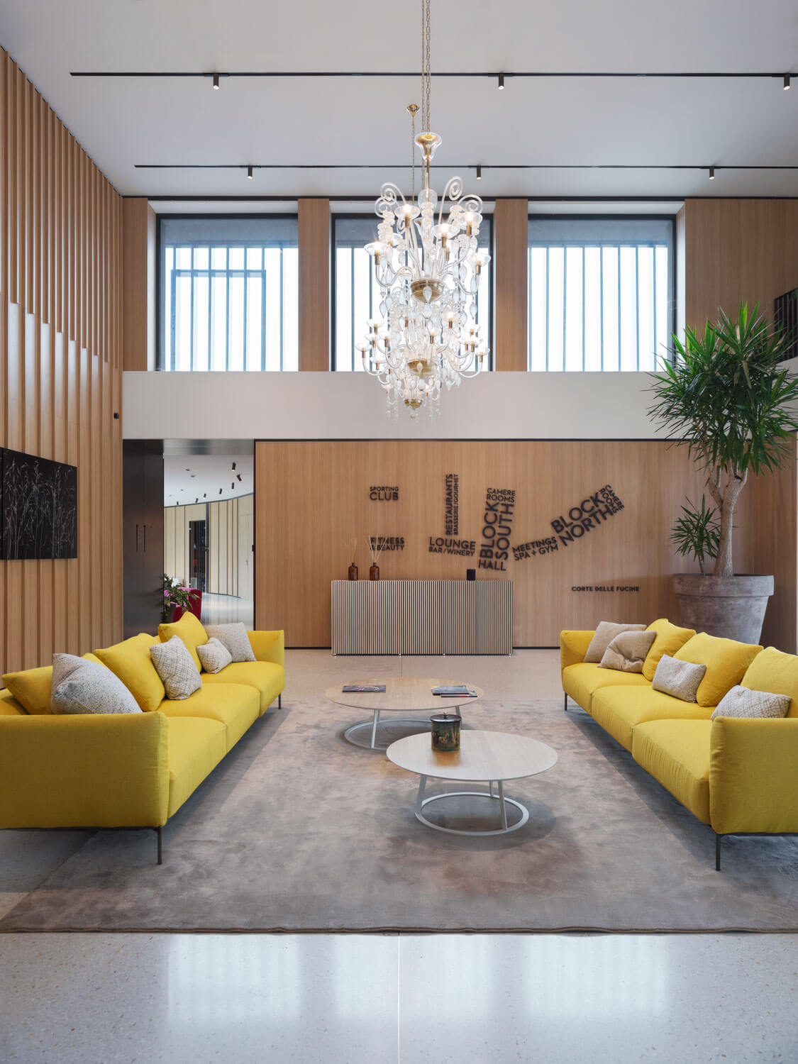 Ella Sofa by Horm | Cassoni