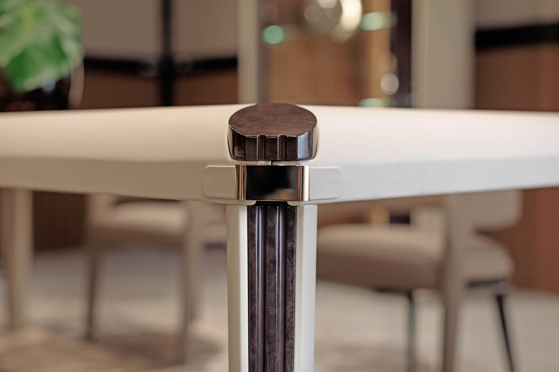 Eclipse Table by Turri | Cassoni