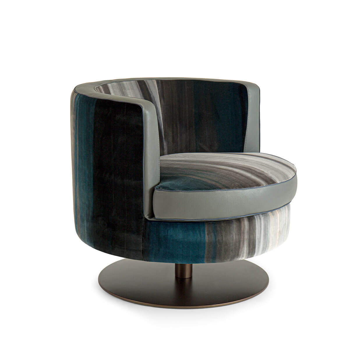 Frisbee Lounge Chair by Borzalino | Cassoni