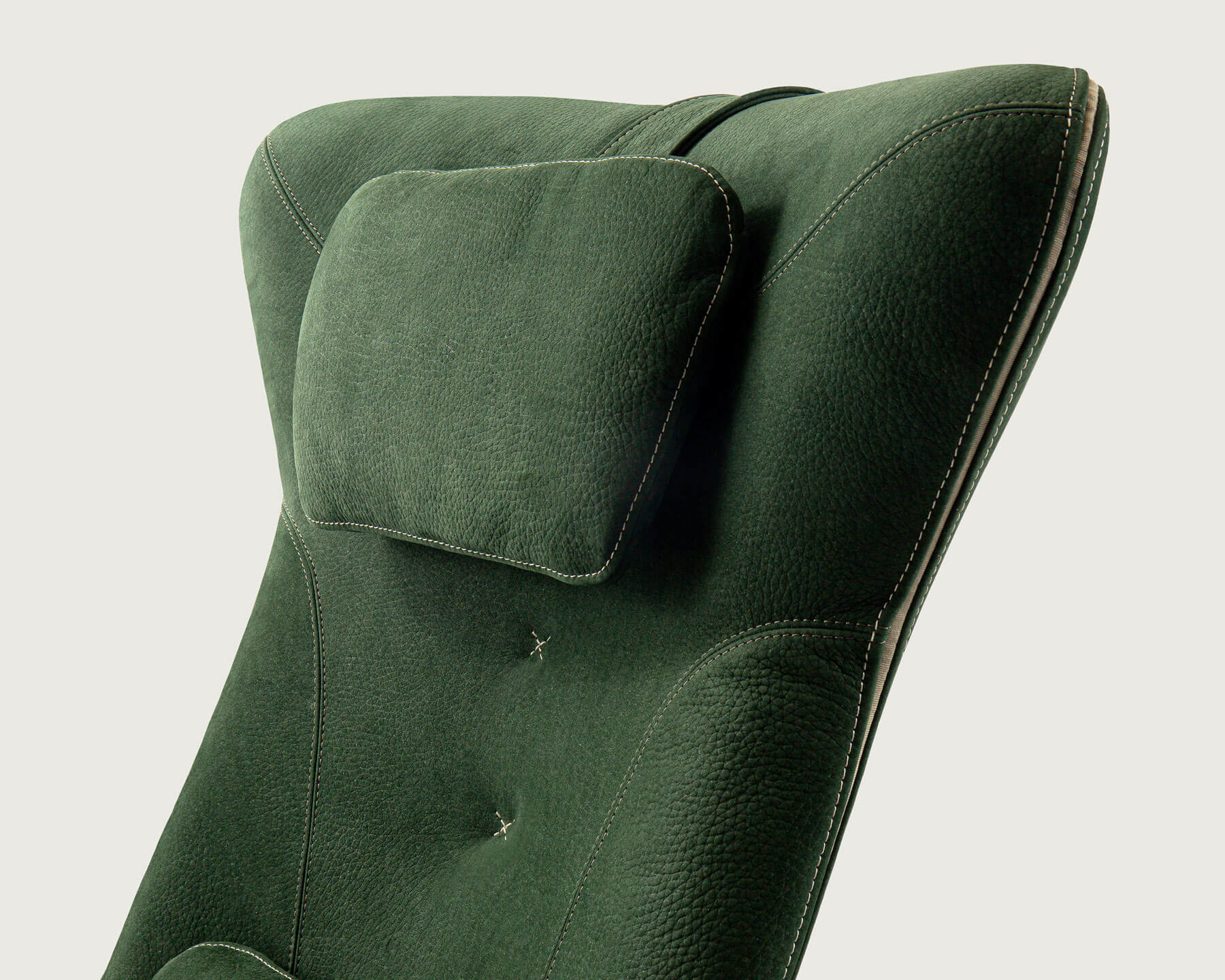 Mia Lounge Chair by Borzalino | Cassoni