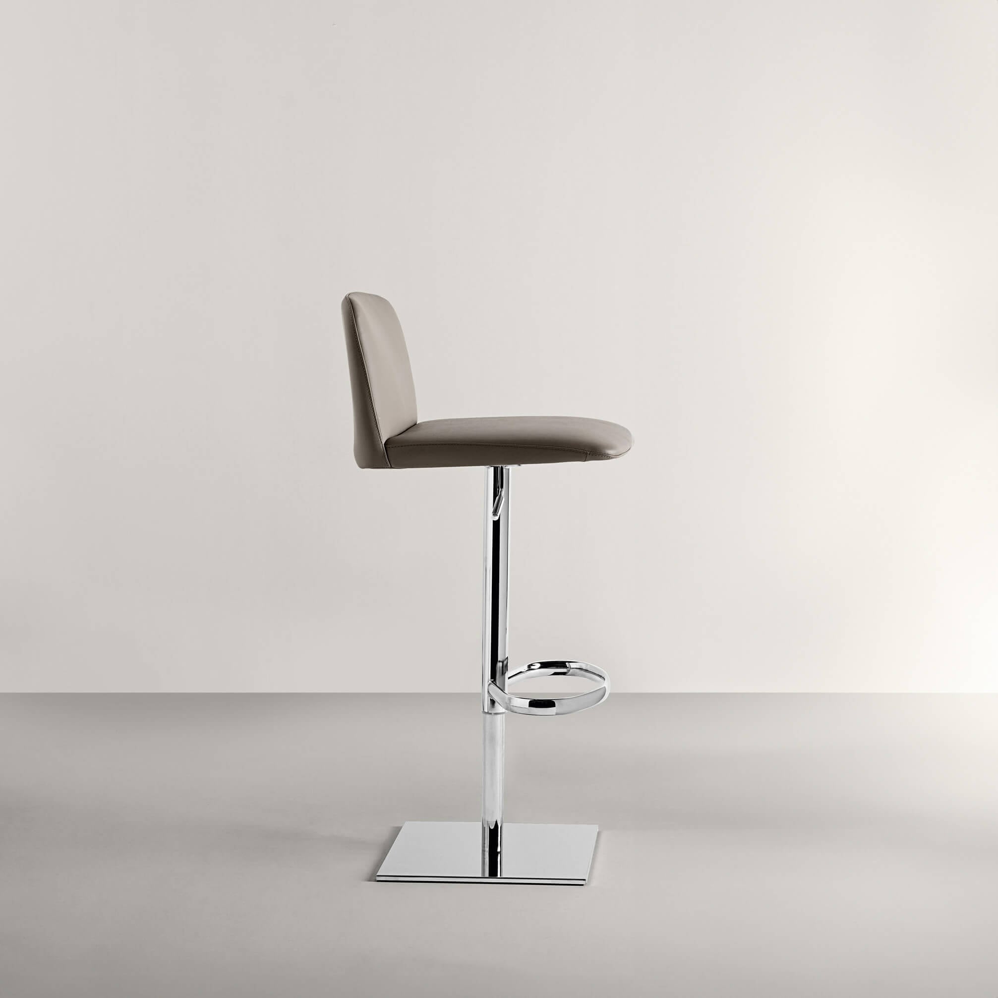 Elf Stool - Adjustable by Frag | Cassoni