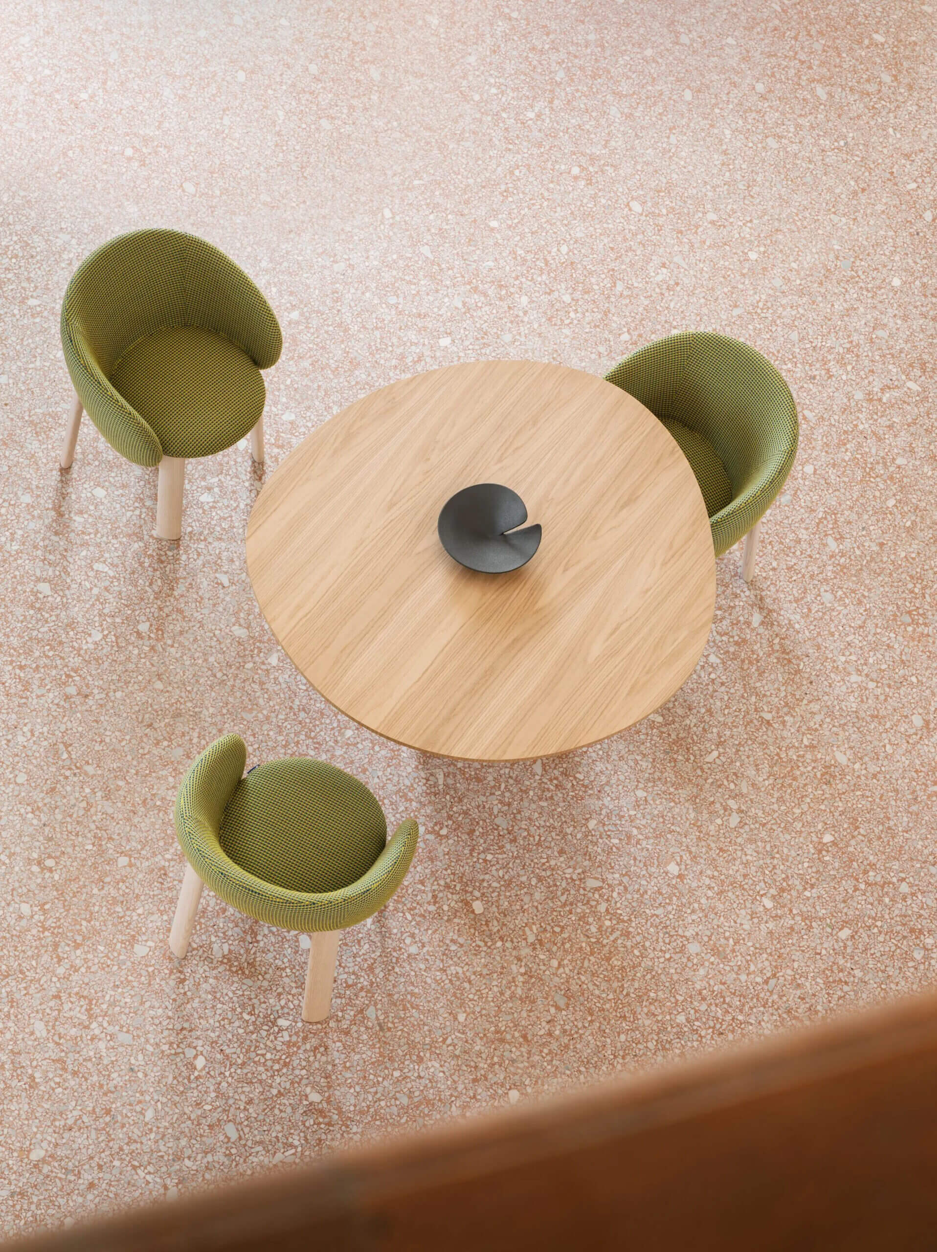 Albio Table by Miniforms | Cassoni