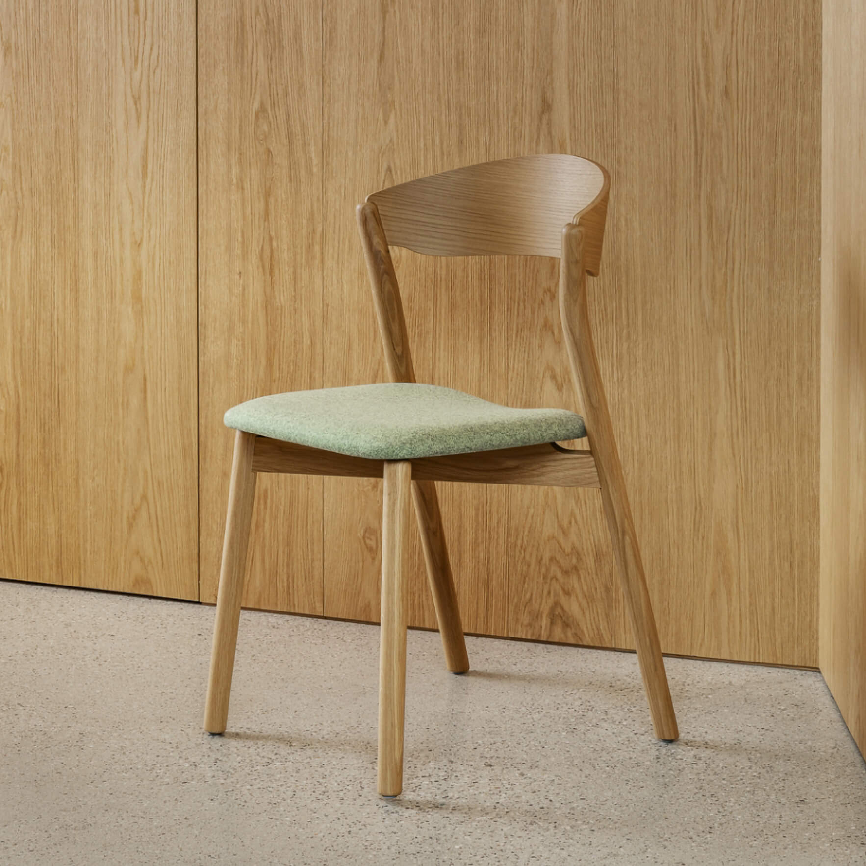 Tube Chair by Miniforms | Cassoni