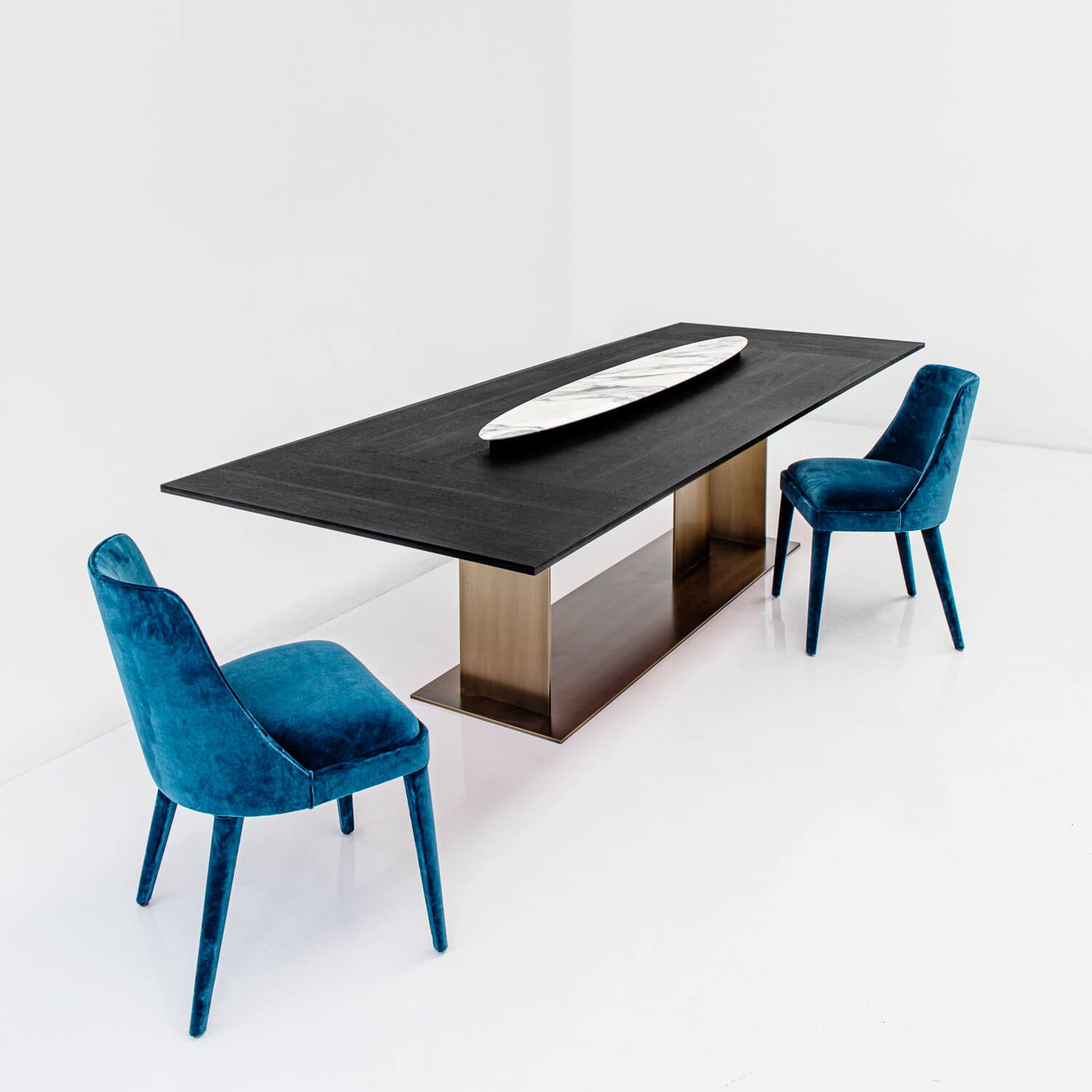 Sophisticated Berlino Table - Italian Designer & Luxury Furniture at ...
