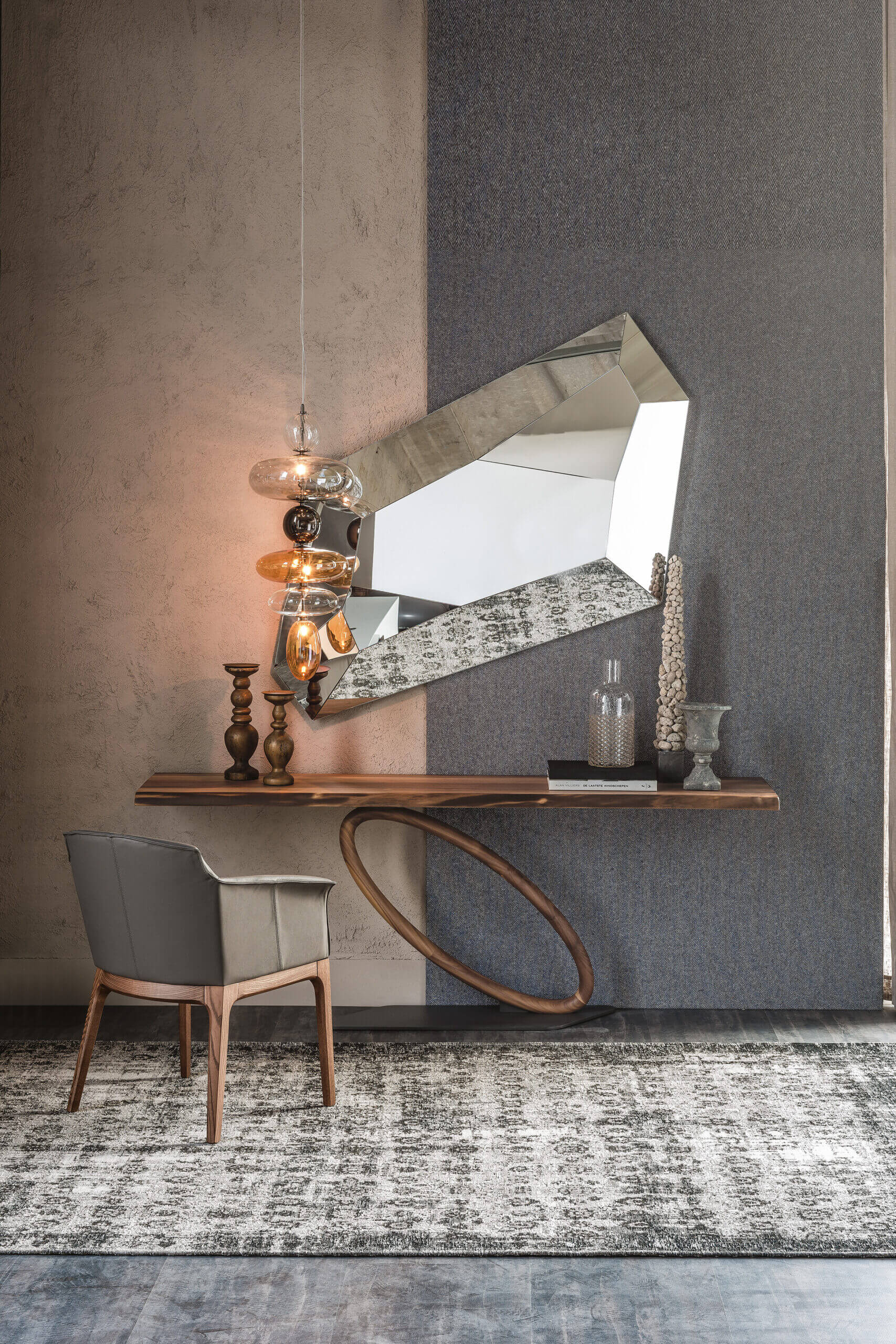 Tour Console by Cattelan Italia | Cassoni