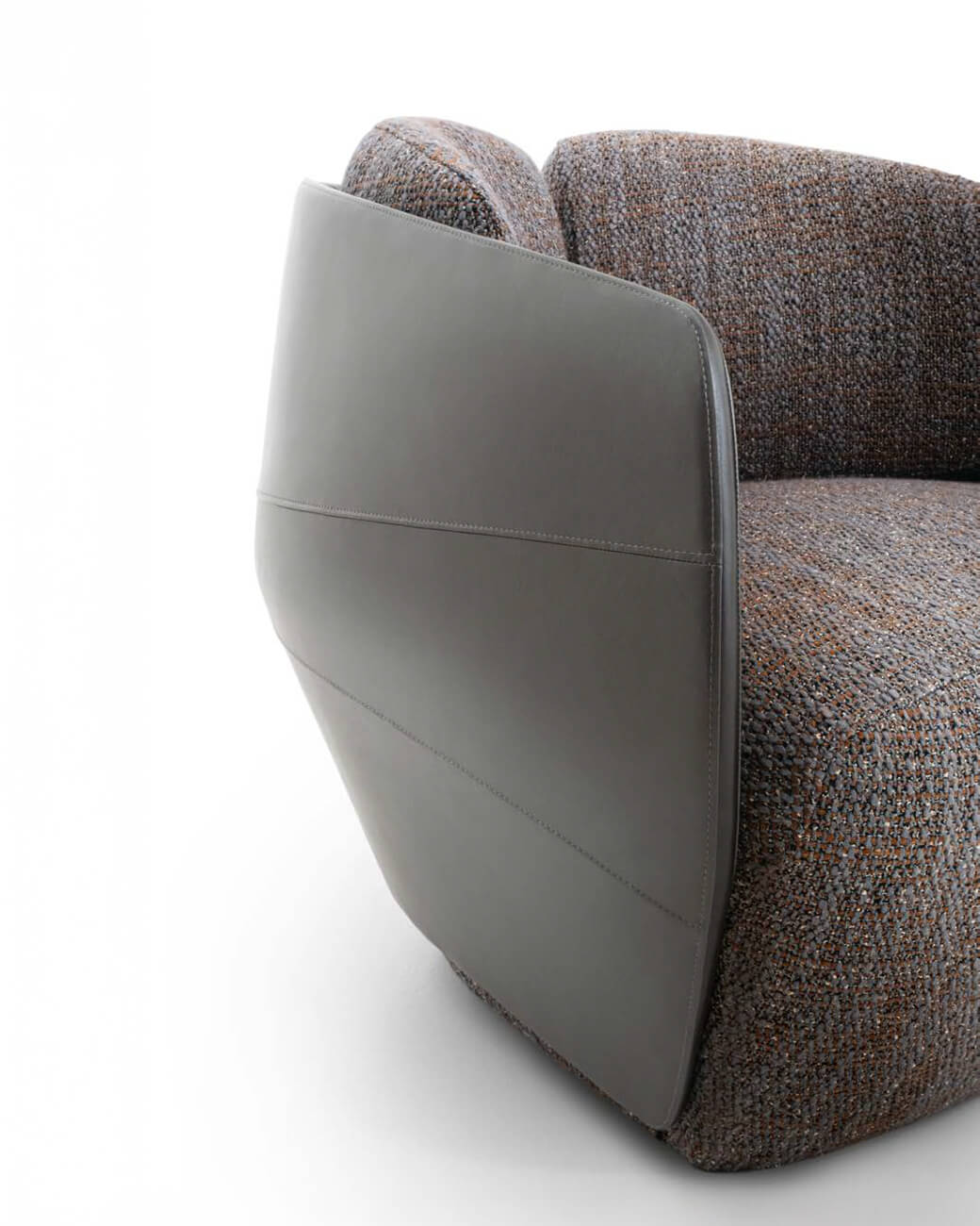 Unique Lorelei Lounge Chair - Maserati Edition - Italian Designer & Luxury Furniture at Cassoni