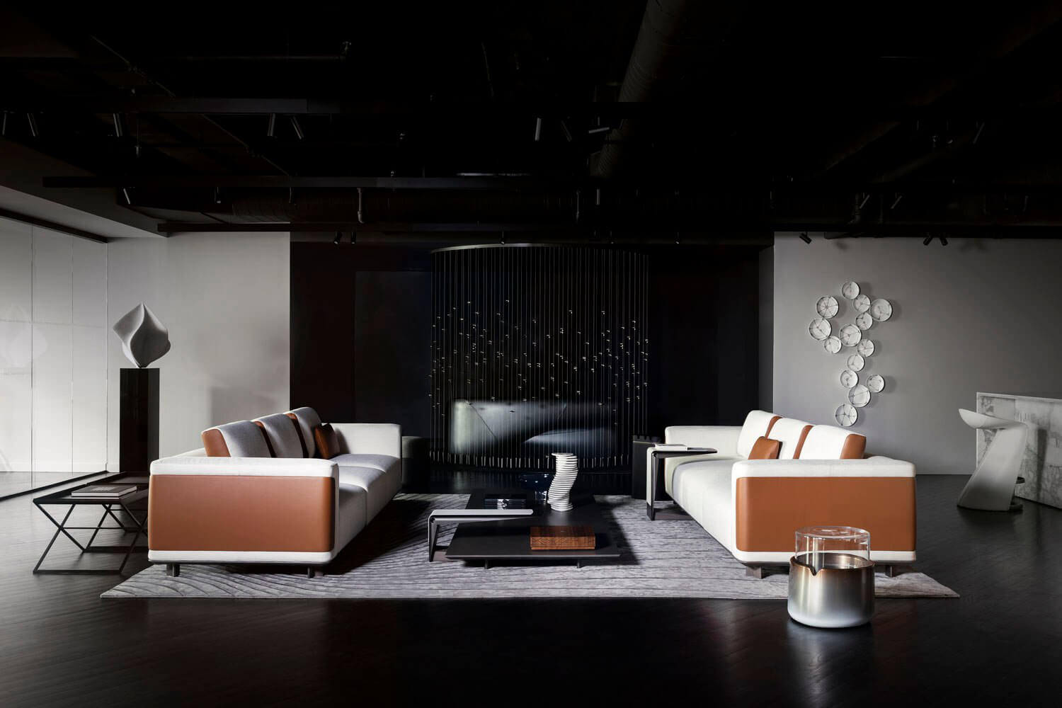 Teti Side Table with Container - Maserati Edition by Giorgetti | Cassoni