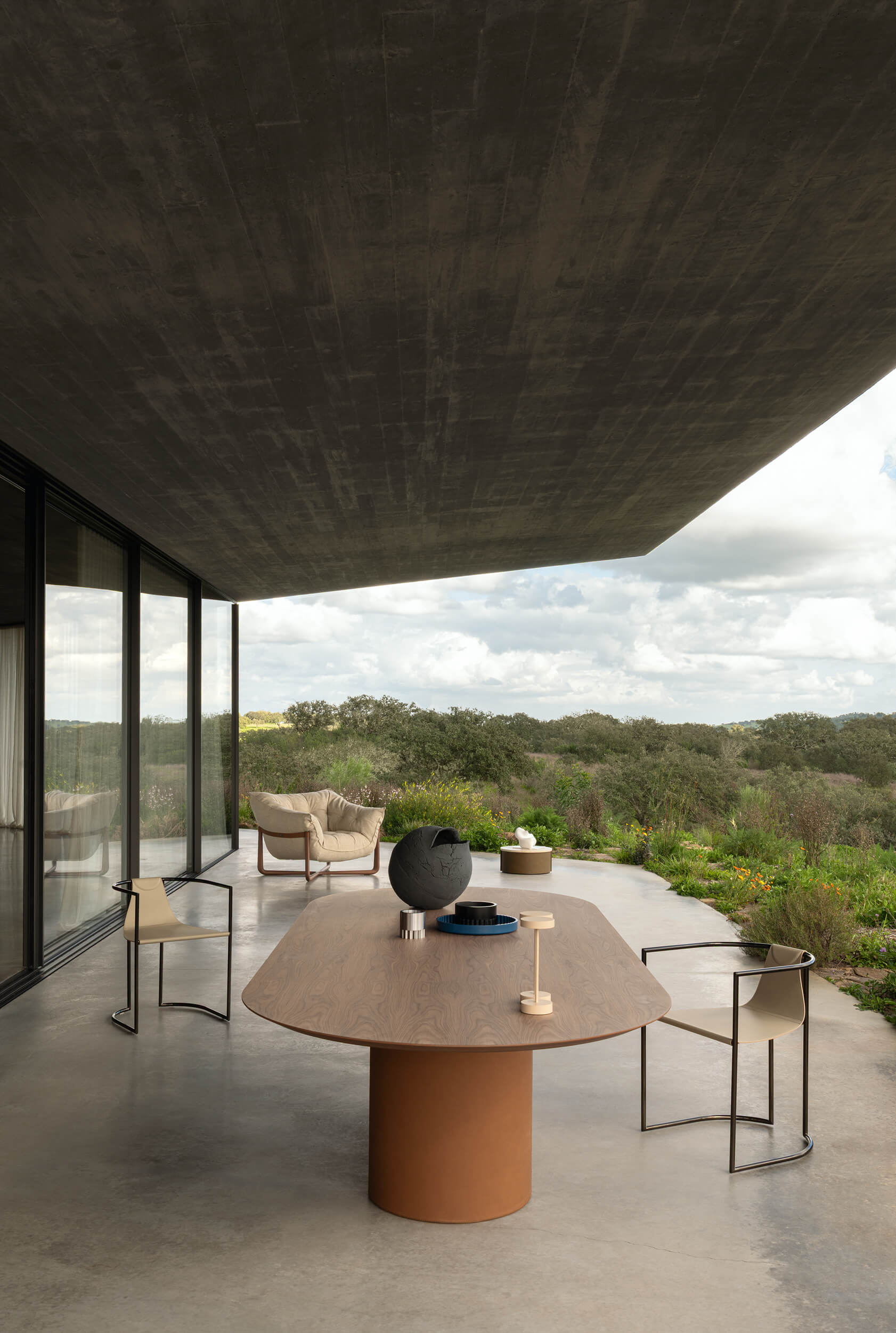 Samoa Table - Italian Designer; Luxury Furniture at Cassoni