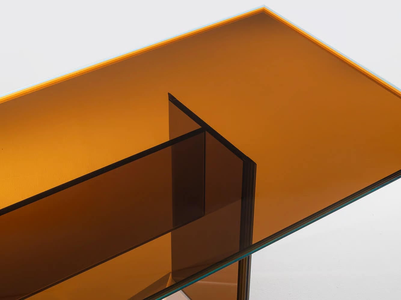 Bisel Table — Cassoni