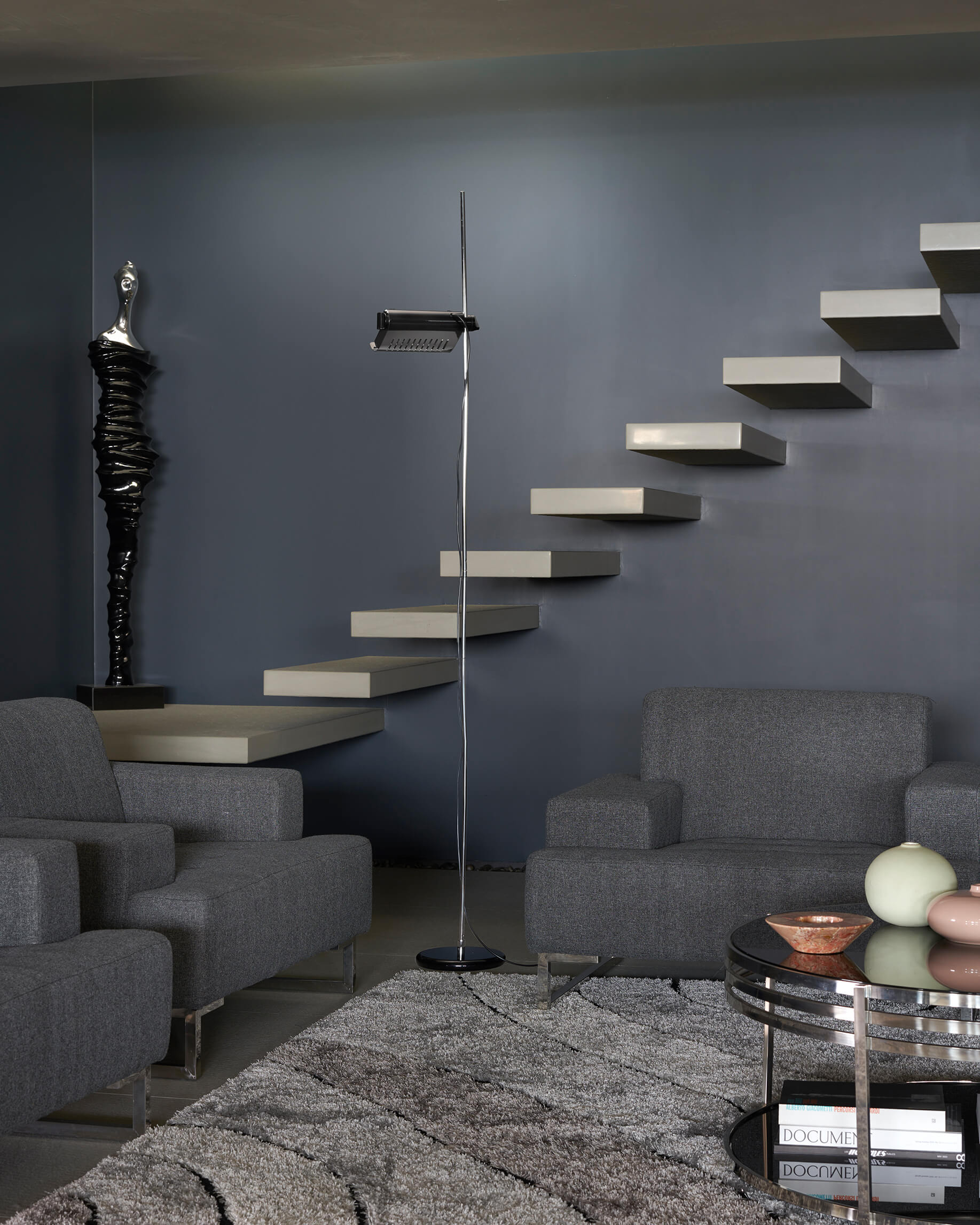 Colombo Floor Lamp by Oluce | Cassoni